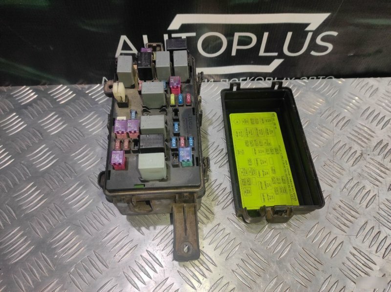 Блок предохранителей