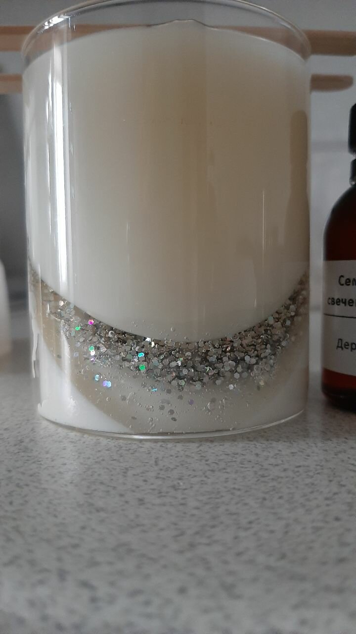 Интерьерная свеча ручной работы «Moonlight» с мерцающим глиттером и магическим сиянием