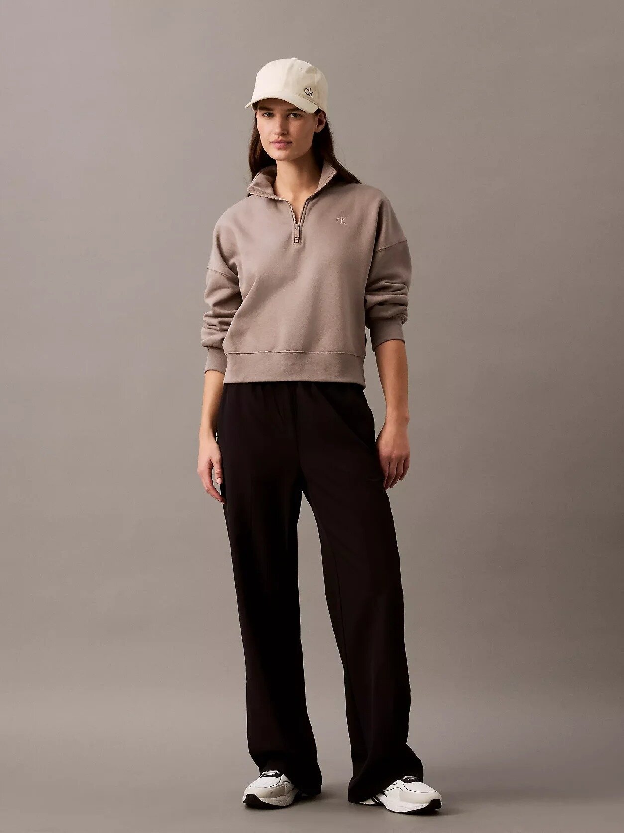 Брюки спортивные