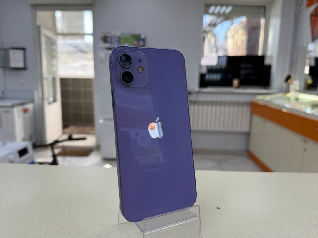 Смартфон Apple iPhone 12 фиолетовый, 128 Gb, nano SIM + eSIM б/у, уценка
