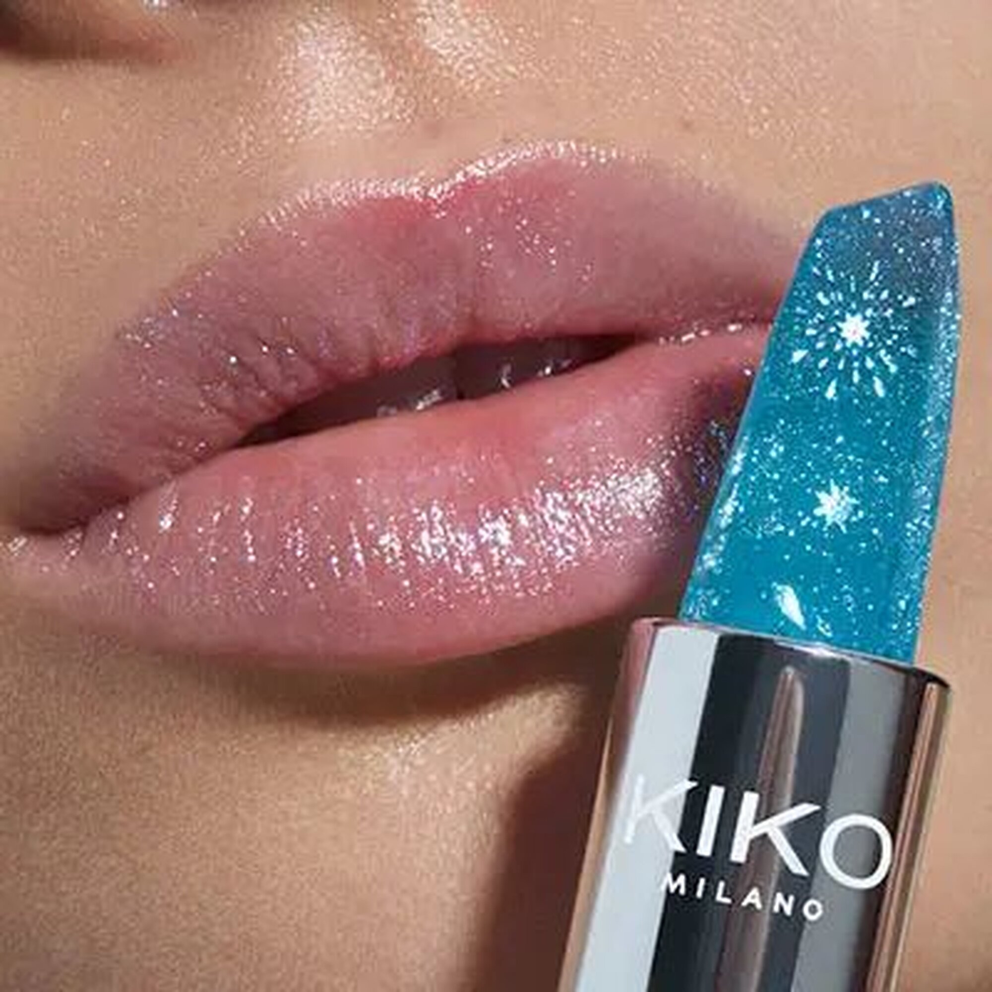 KIKO snow-kissed holiday crystal gleam solid lip oil Сияющий бальзам для губ