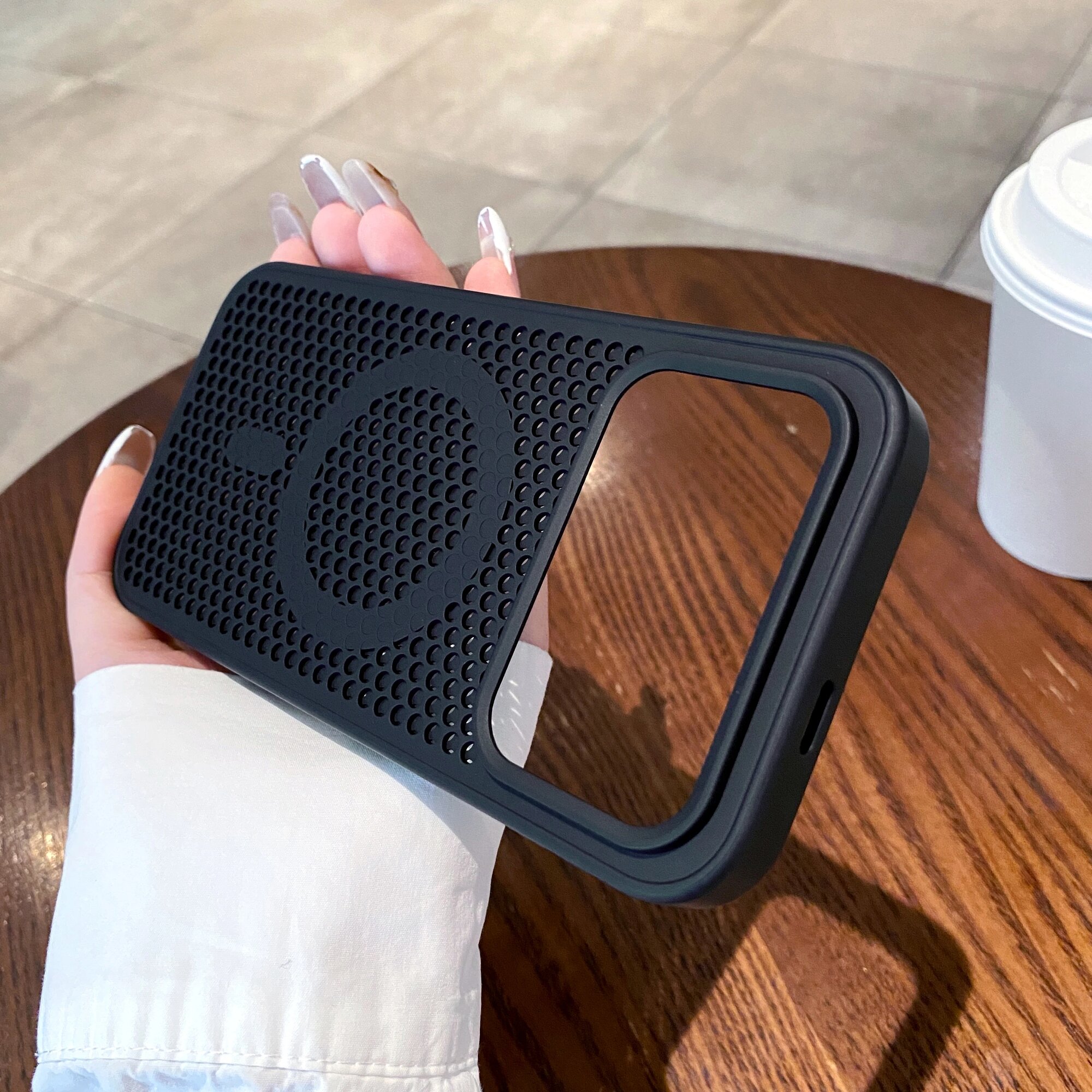 Черный силиконовый чехол Poco F8 Ultra Magsafe Honeycomb