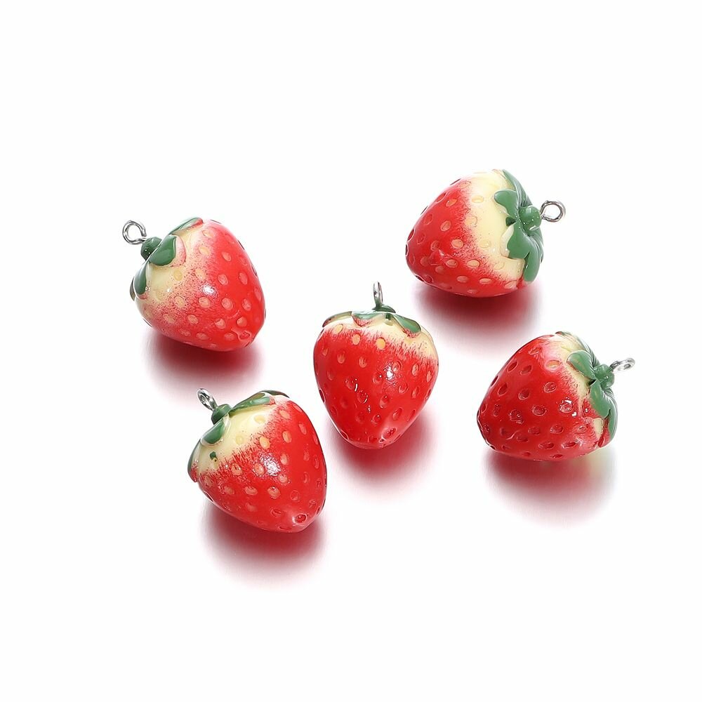 Подвески Маленькая клубника для рукоделия, 5 шт-