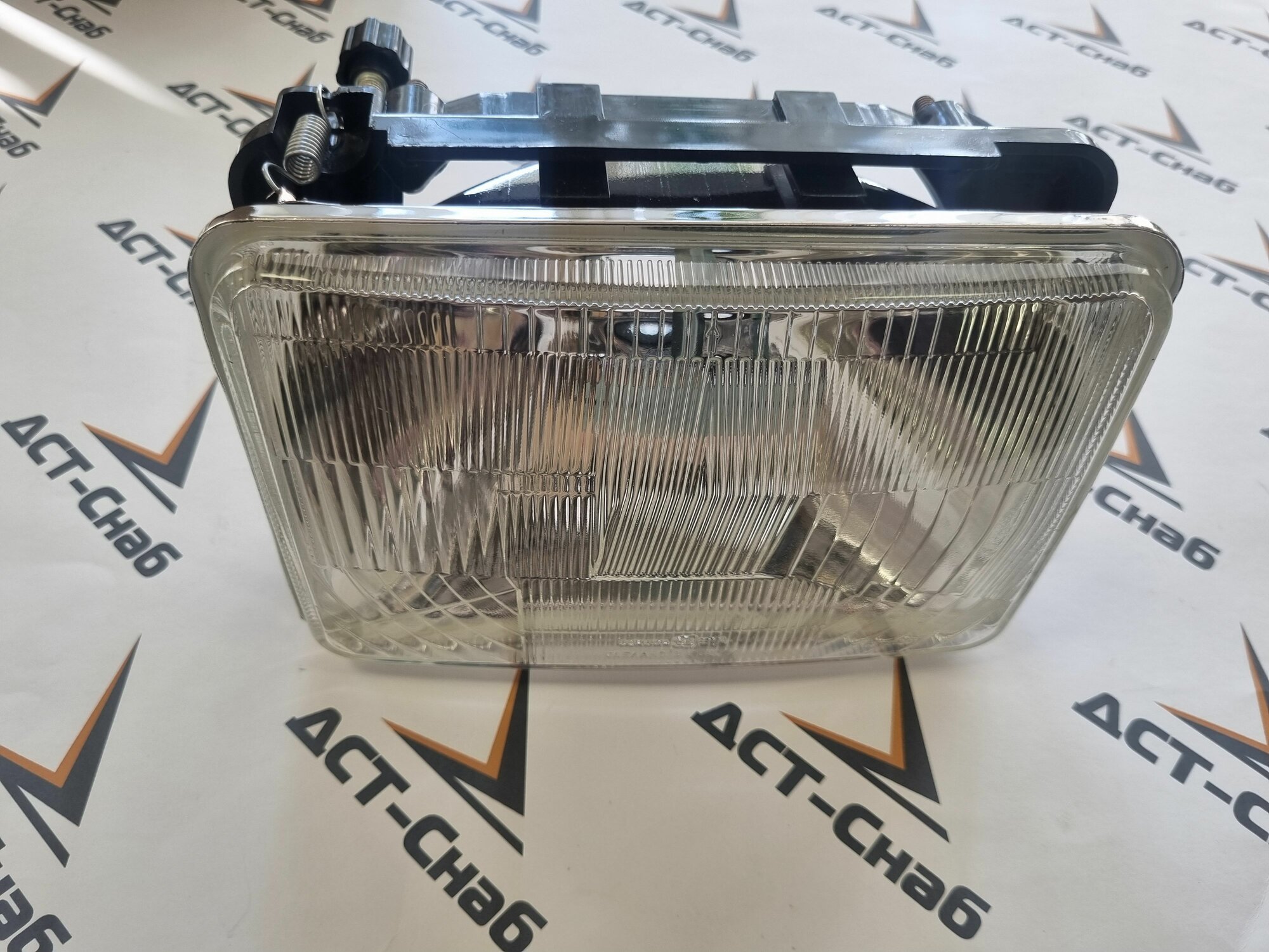 Фара 42.3711 на экскаватор ЕК12/ЕК14/ЕК18