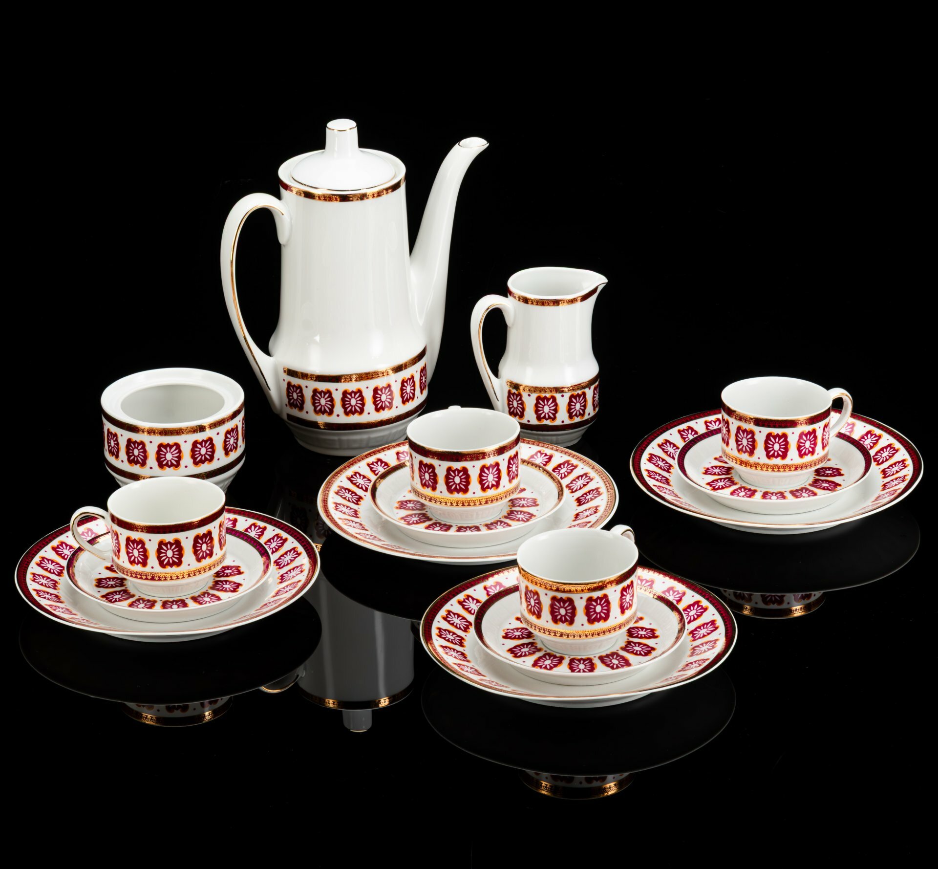 Сервиз кофейный с цветочным декором на 4 персоны (15 предметов), фарфор, деколь