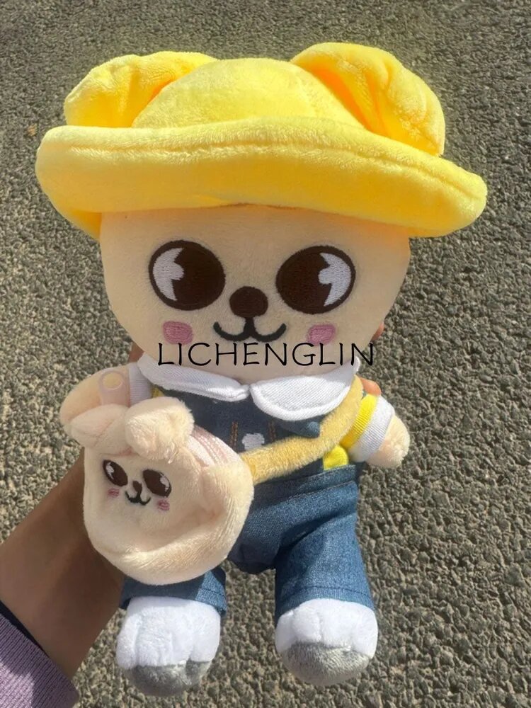 SKZOO Сидящая кукла straykids желтый SKZOO plush doll with hat и сумка