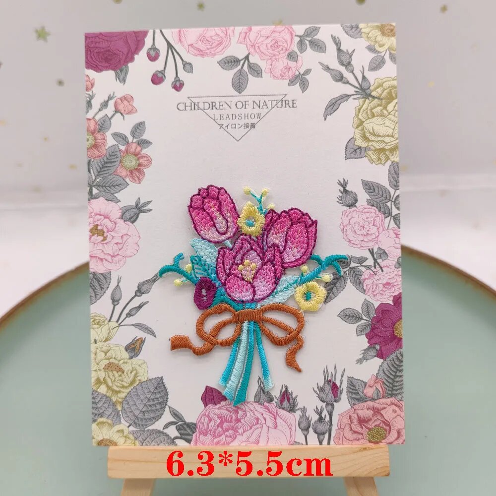 Розовые цветковые термонаклейки Flower patch 6