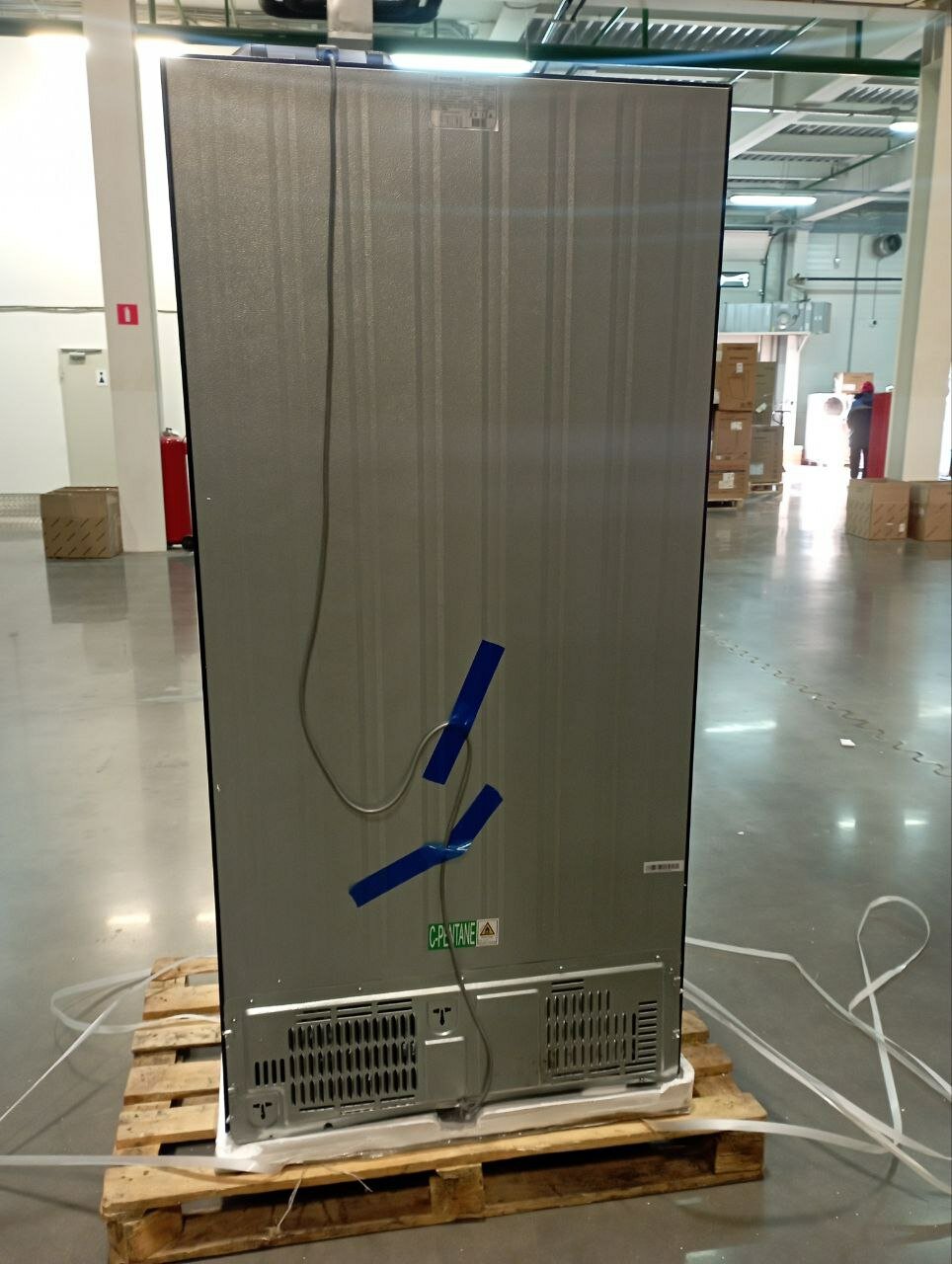 Холодильник с инвертором MAUNFELD MFF177NFBE