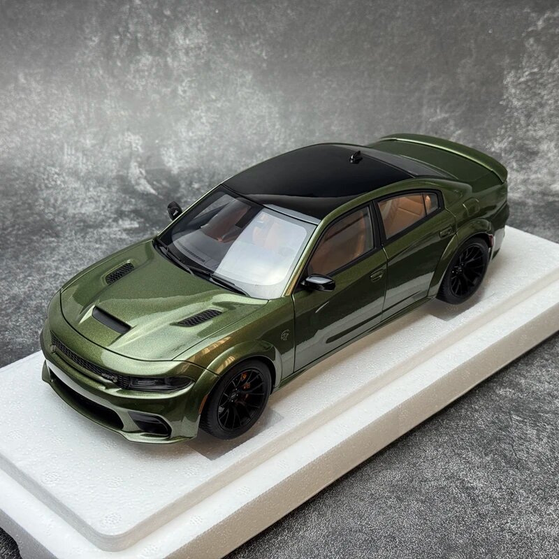 AUTOART Charger Scat Pack Widebody 1:18, зеленый