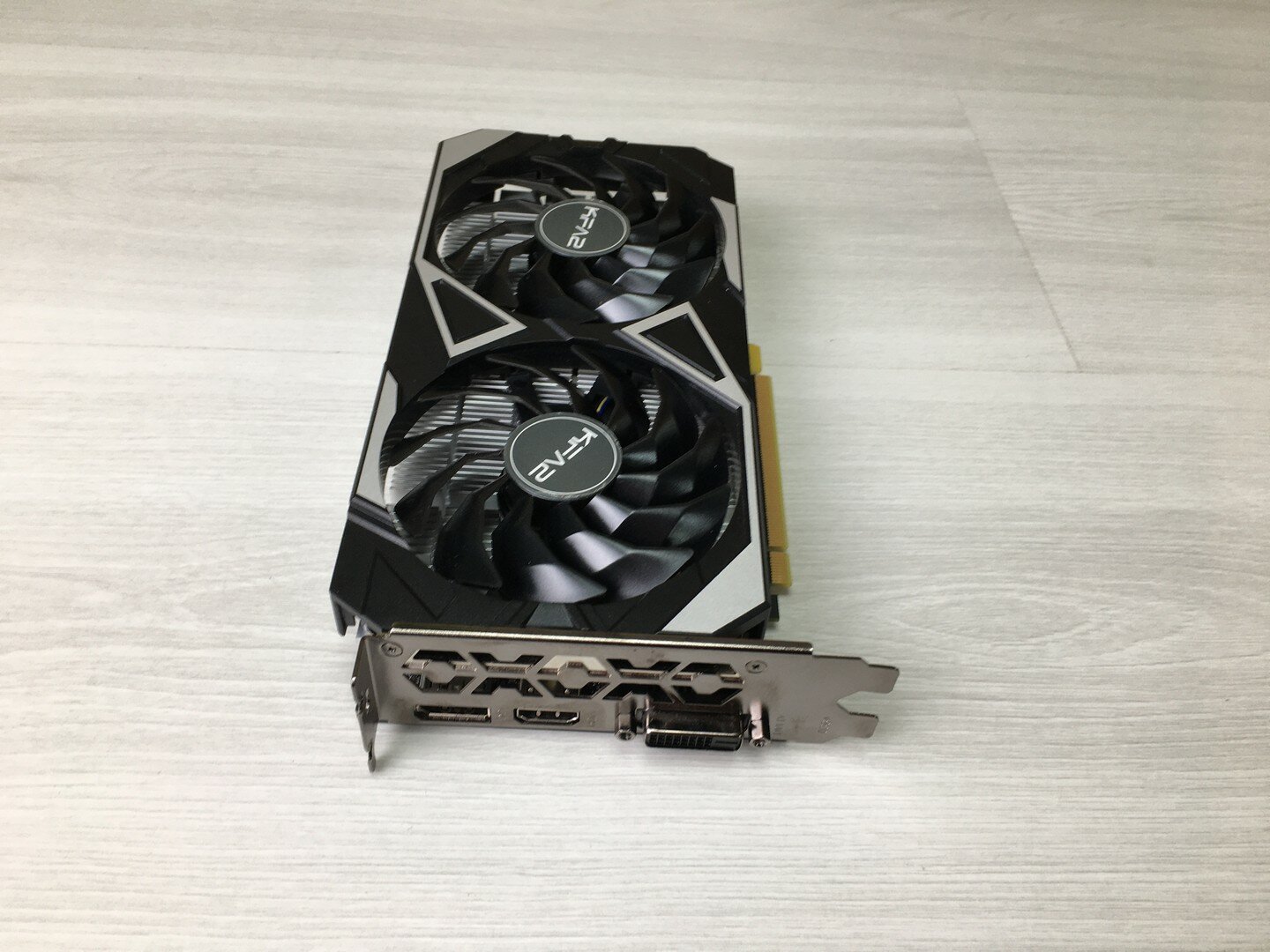 Видеокарта 6Gb GeForce RTX 3050 KFA2 X GeFoRCE RTX 3050 6GB Black 96bit DVI HDMI DP