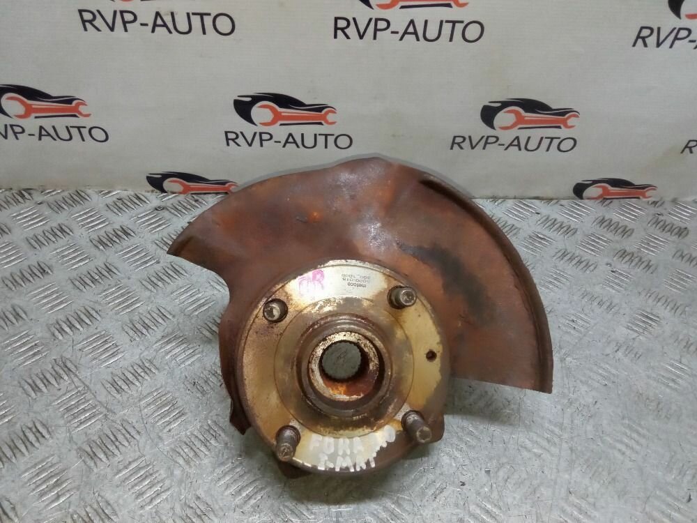 Кулак передний правый Chery Fora A21 2.0