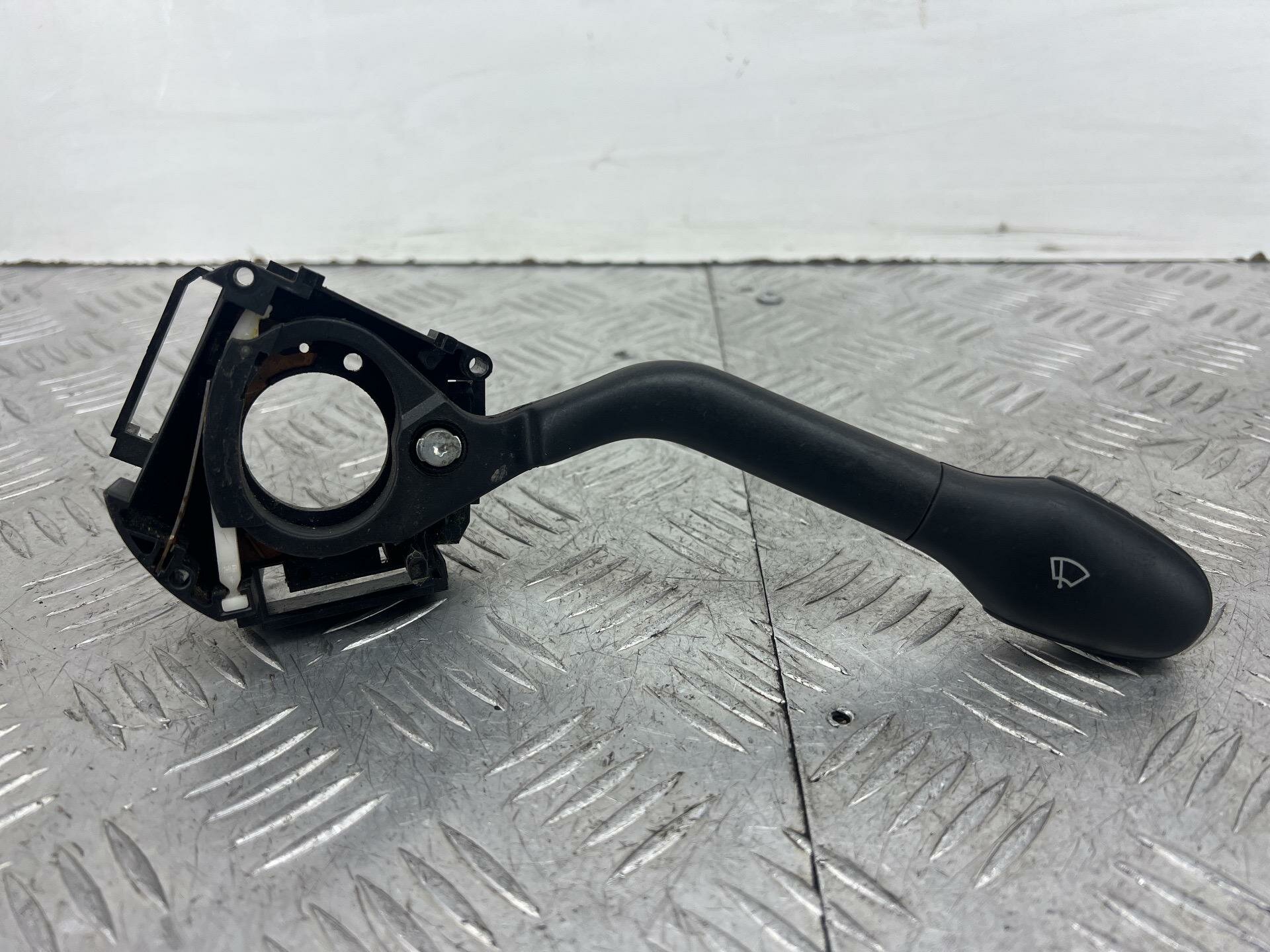 Переключатель дворников Volkswagen Golf 3 (1991 - 2000) 1H6953503AA