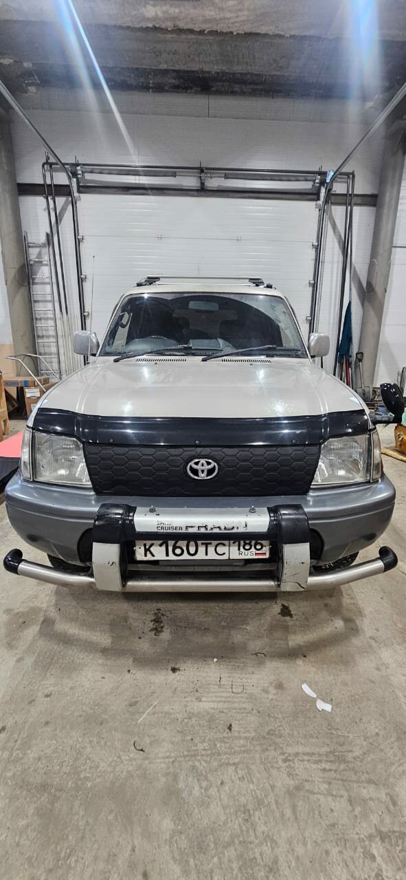 Утеплитель радиатора для Toyota Land Cruiser Prado 90 1996 -1999 Тойота Ленд Крузер Прадо Комплект 3 детали