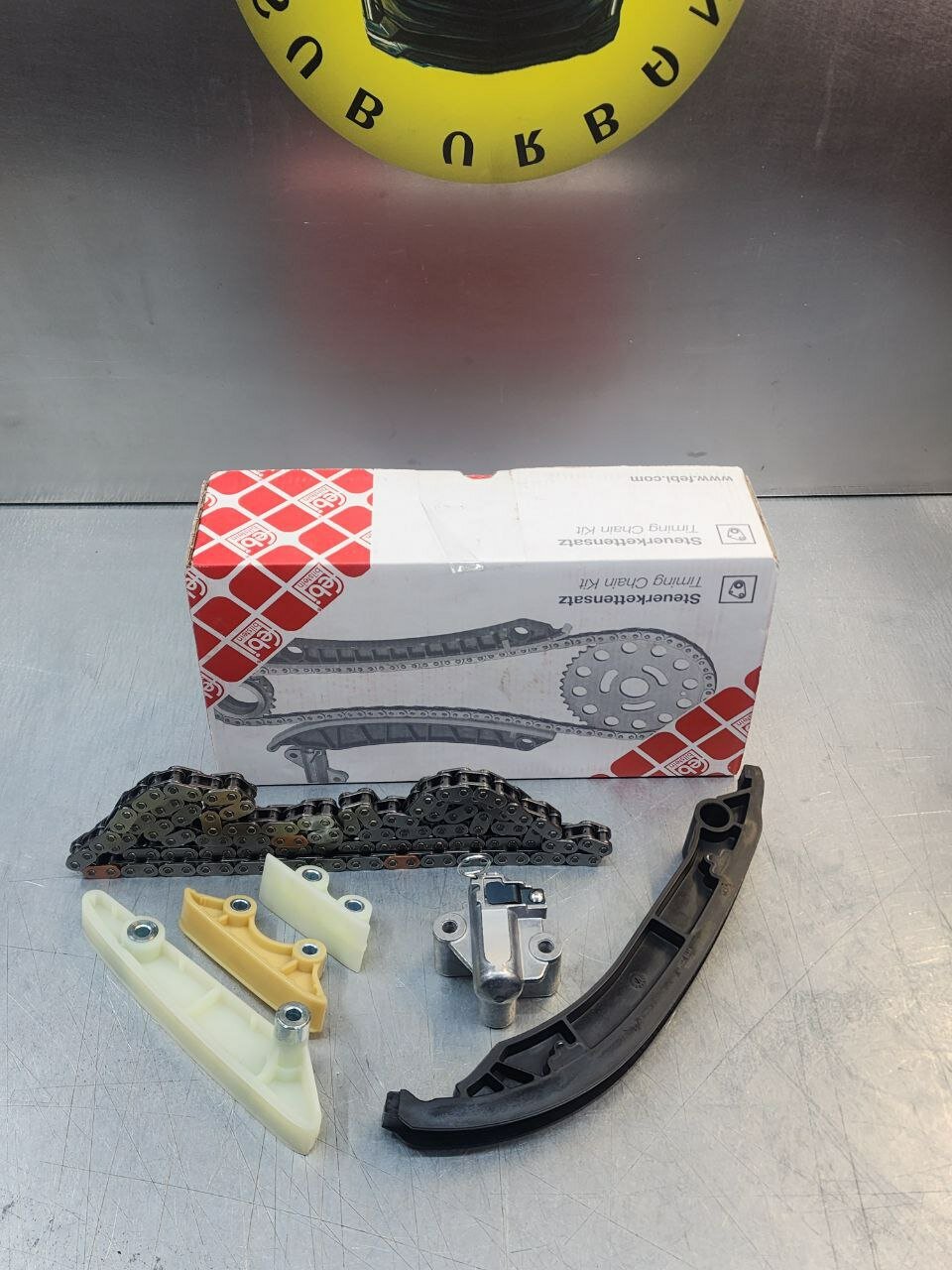 Комплект цепи ГРМ Форд Транзит, Пежо Боксер, Ситроен Джампер (2.2HDI) FEBI 107154