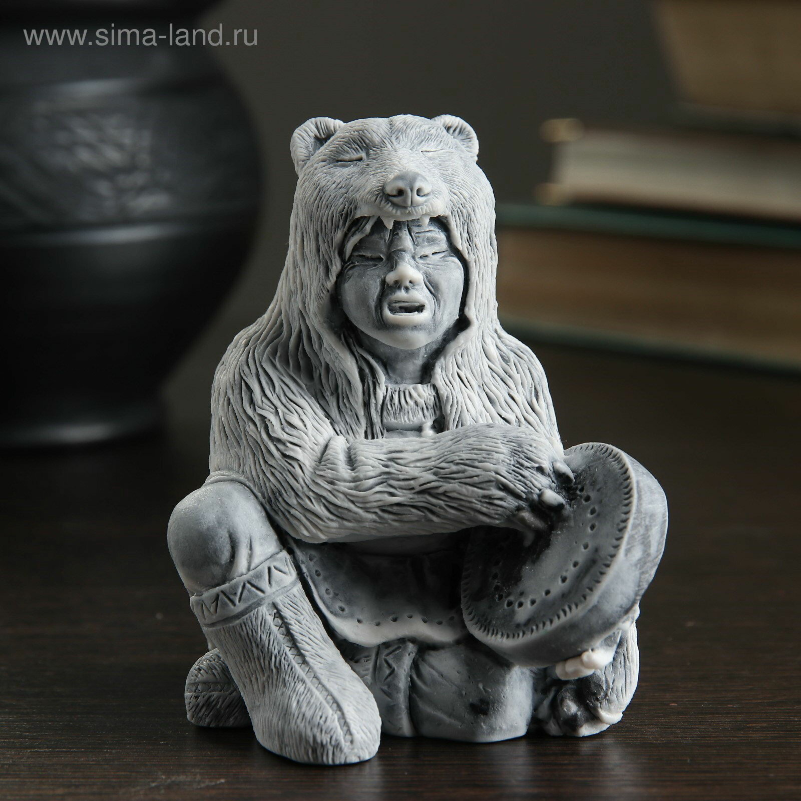 Фигурка "Шаман в шкуре медведя с бубном", 8.5 см, форма фигуры: мужчина