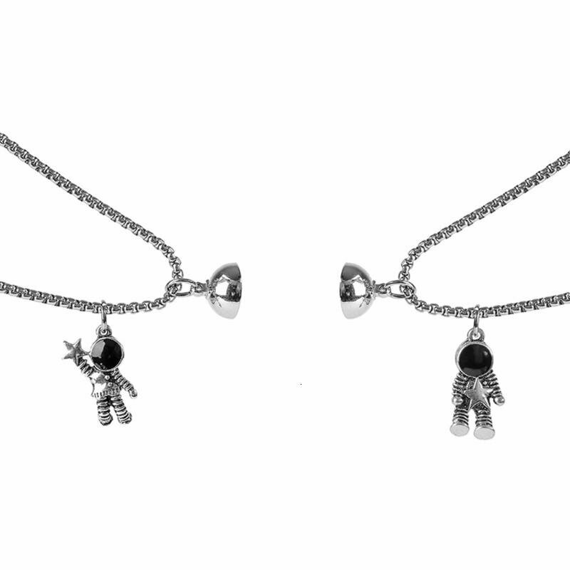 Подвески-магниты для пар, астронавты