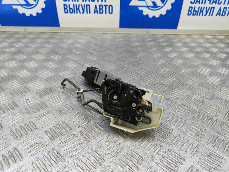 Б/У Замок двери передней левой Hyundai Sonata 4 EF / Хендай Соната 4 EF 2.7 G6BA 172 Л.С 2005