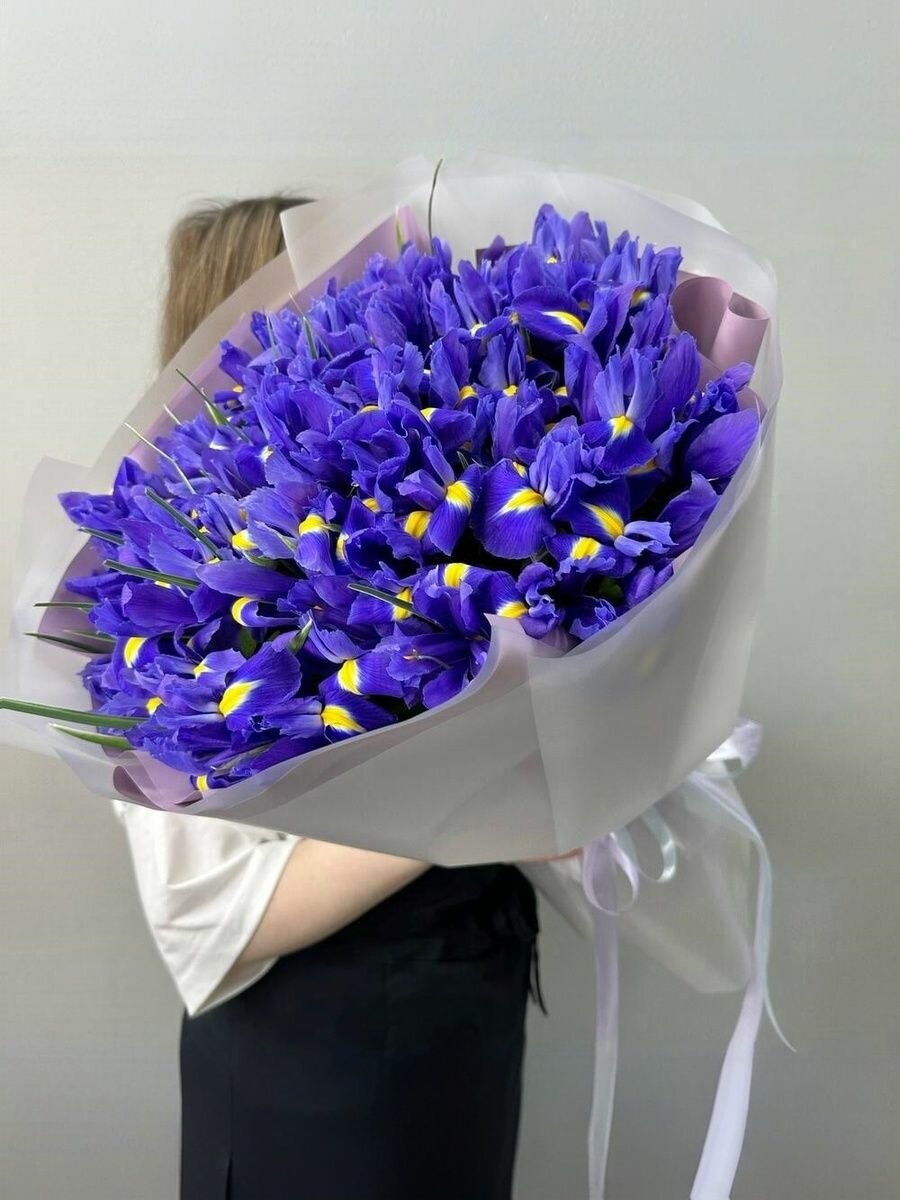 Букет из 51 синего ириса