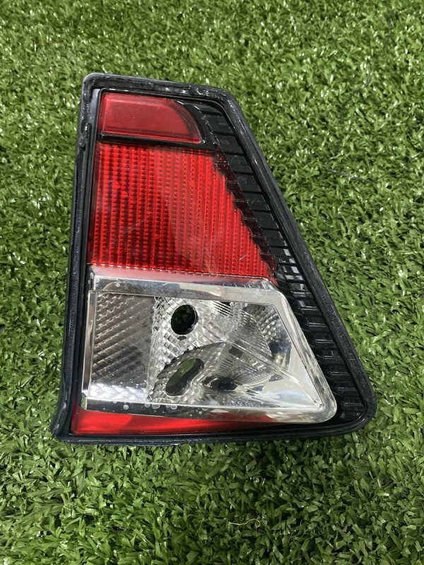 Фонарь правый Ford Kuga без стекла Б/У с пробегом