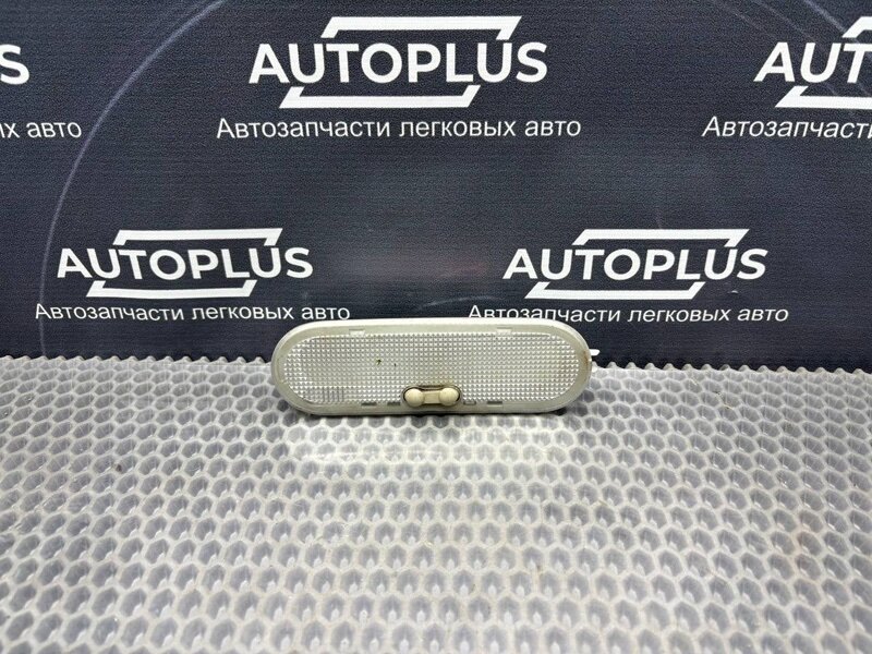 Плафон освещения салона Renault Megane 2005 (K4MW761) Б/У с пробегом Арт. 8200074362
