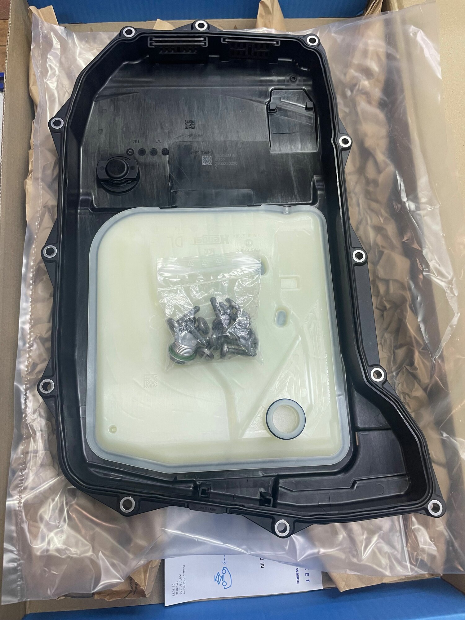 Фильтр-поддон ZF 1103298006 для AUDI Q7 4M (2015>)