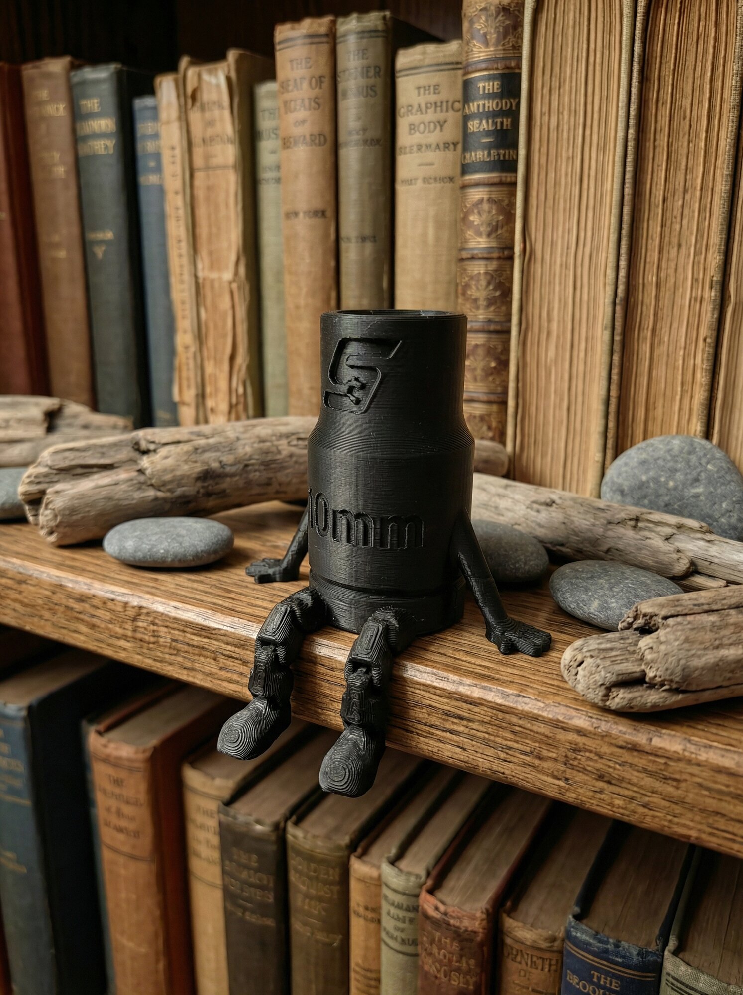 Декоративная фигурка с подвижными ножками