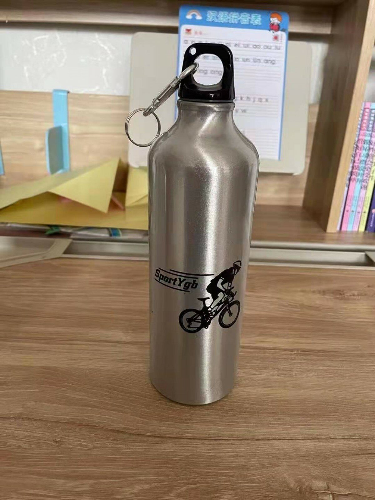 Спортивная термос-бутылка MyPads 750 мл металлическая ударопрочная с карабином