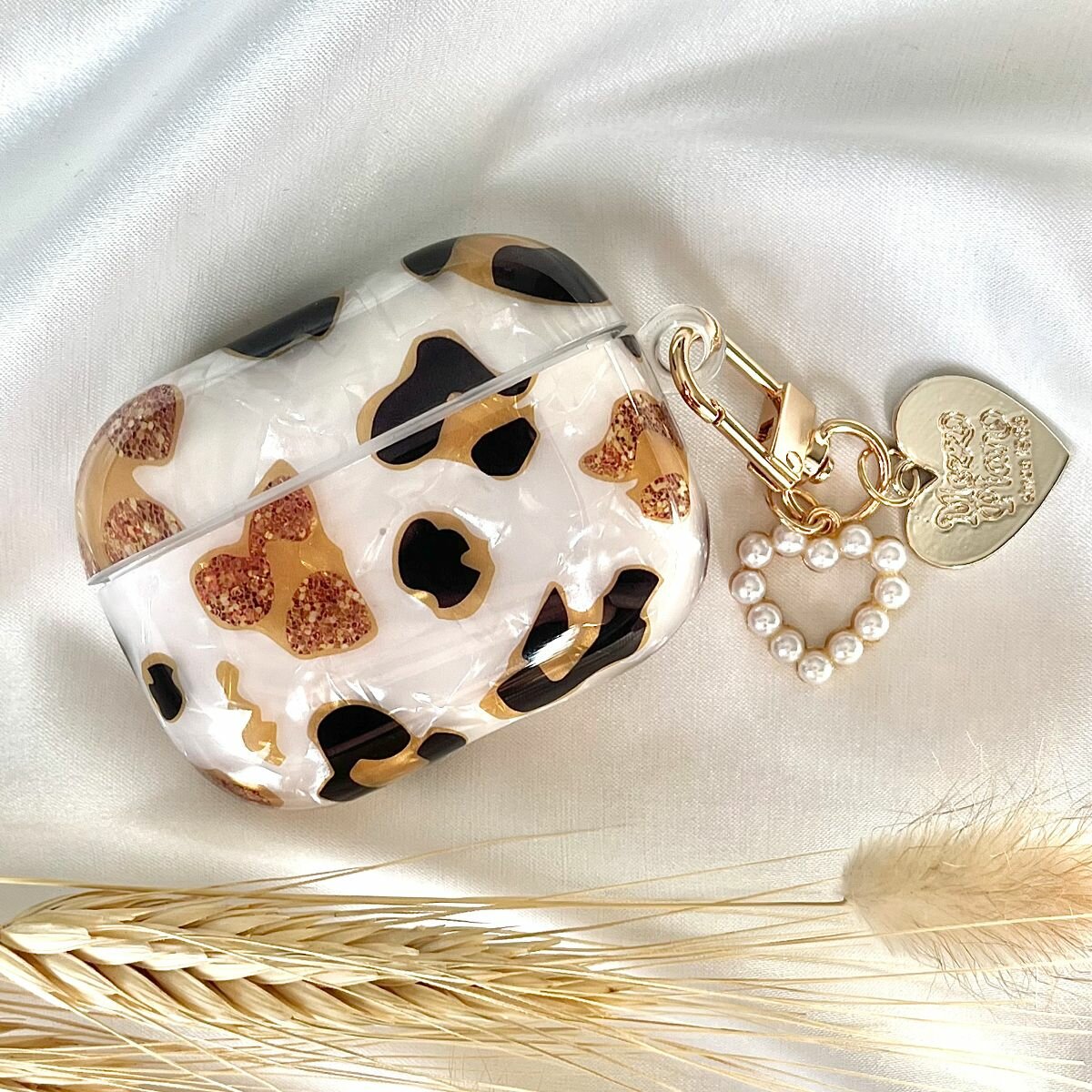 Эксклюзивный леопардовый чехолбрелок в виде сердца для AirPods Pro из силикона