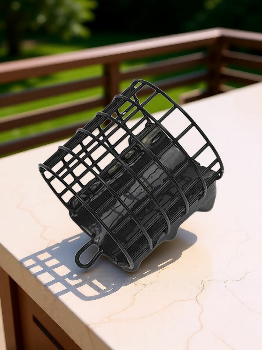 Кормушка круглая Вампир с грунтозацепом 70гр