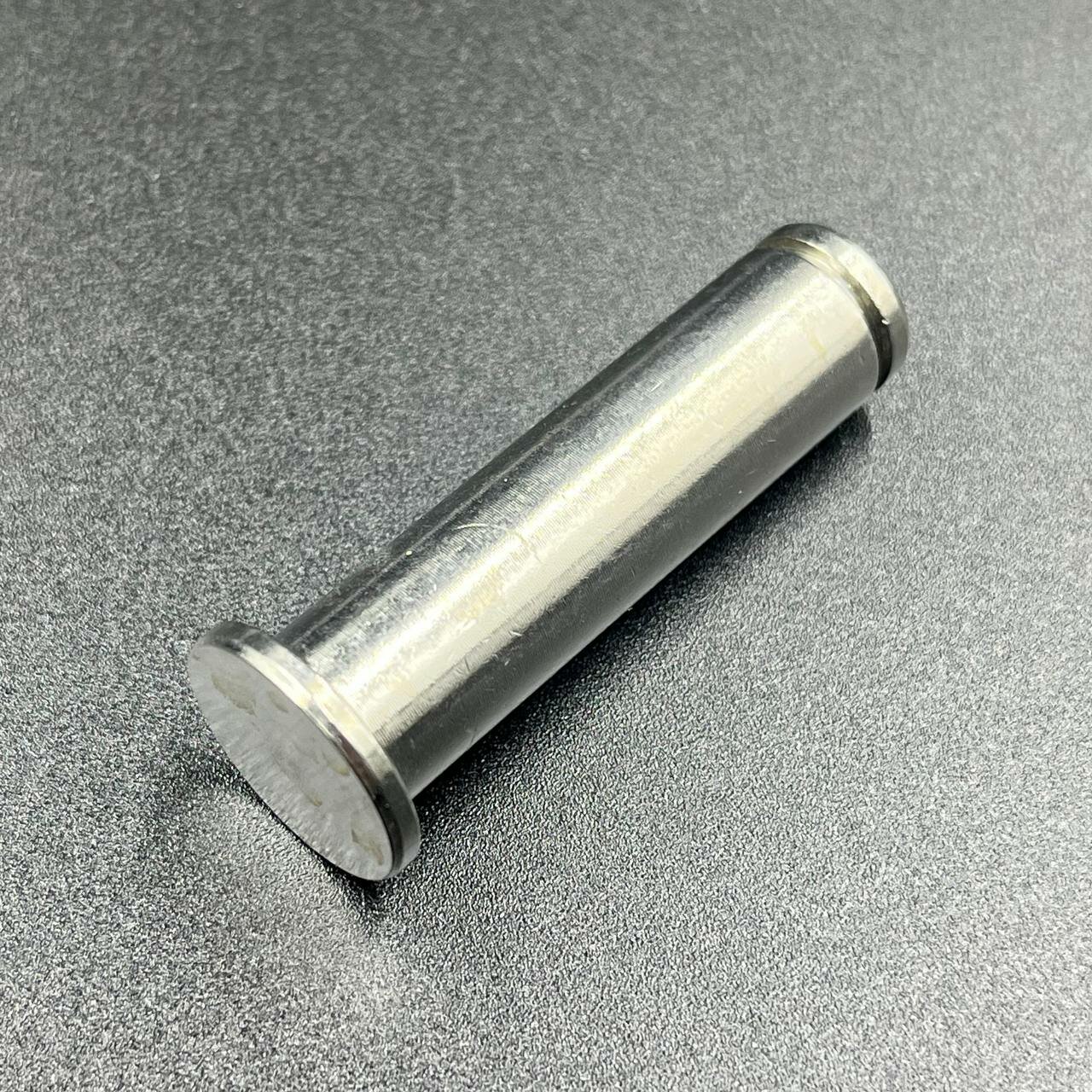 Палец струбцины Yamaha 40X, F20-25 (YUELANG) ОЕМ номер:90249-12M34