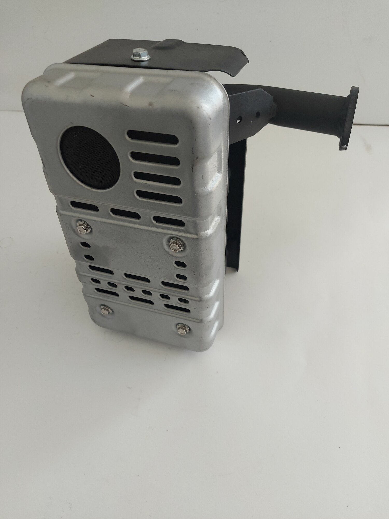 Глушитель для бензинового генератора 5-6квт Fuli launtop