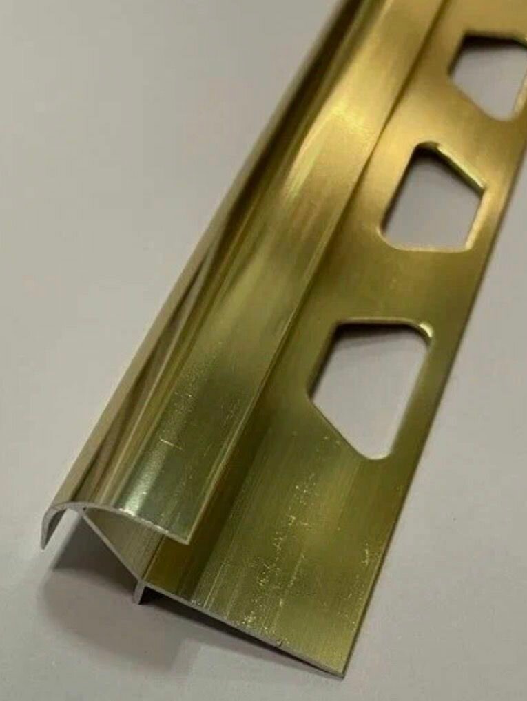 Алюминиевый профиль под плитку Золото глянец для внешних углов 8х8мм, Анодированный 2700 мм -1 шт