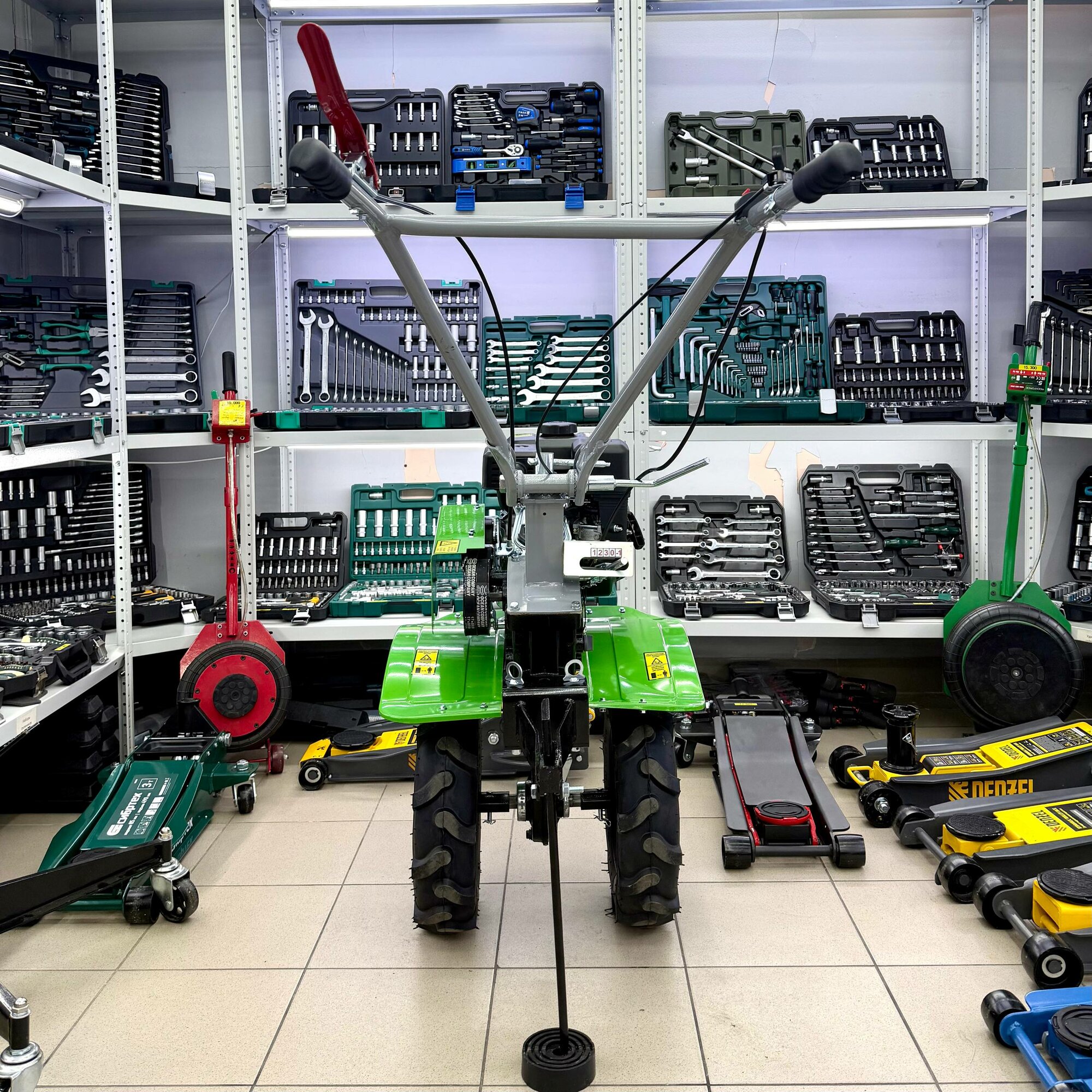 Мотоблок бензиновый Electrolite МБ5-703, 7 л. с, ременной, 3вперед/1 назад