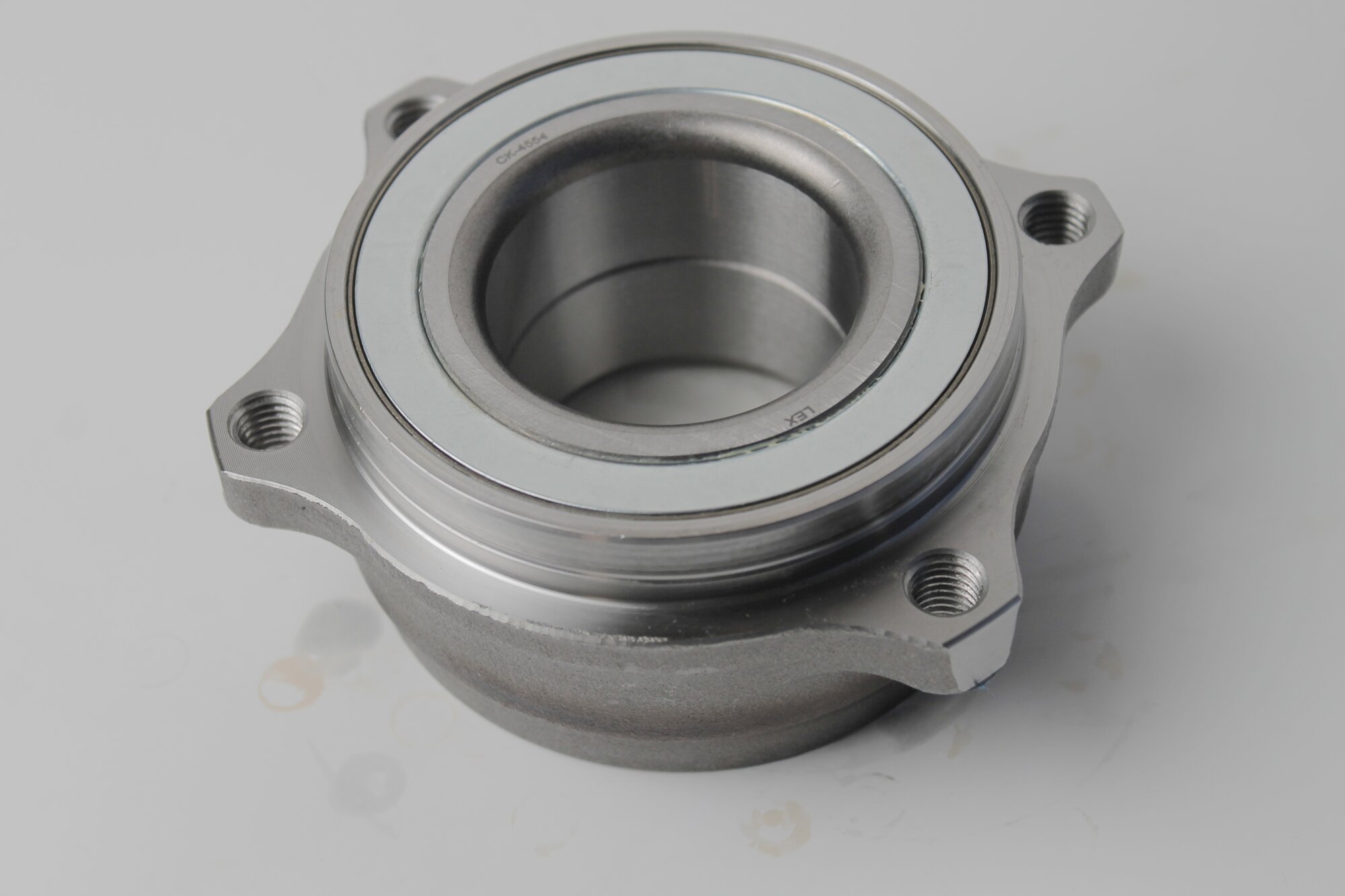Подшипник ступичный задний MERCEDES-BENZ E W211/W212, S W221/W222, C 204 (аналог SKF VKBA6566)