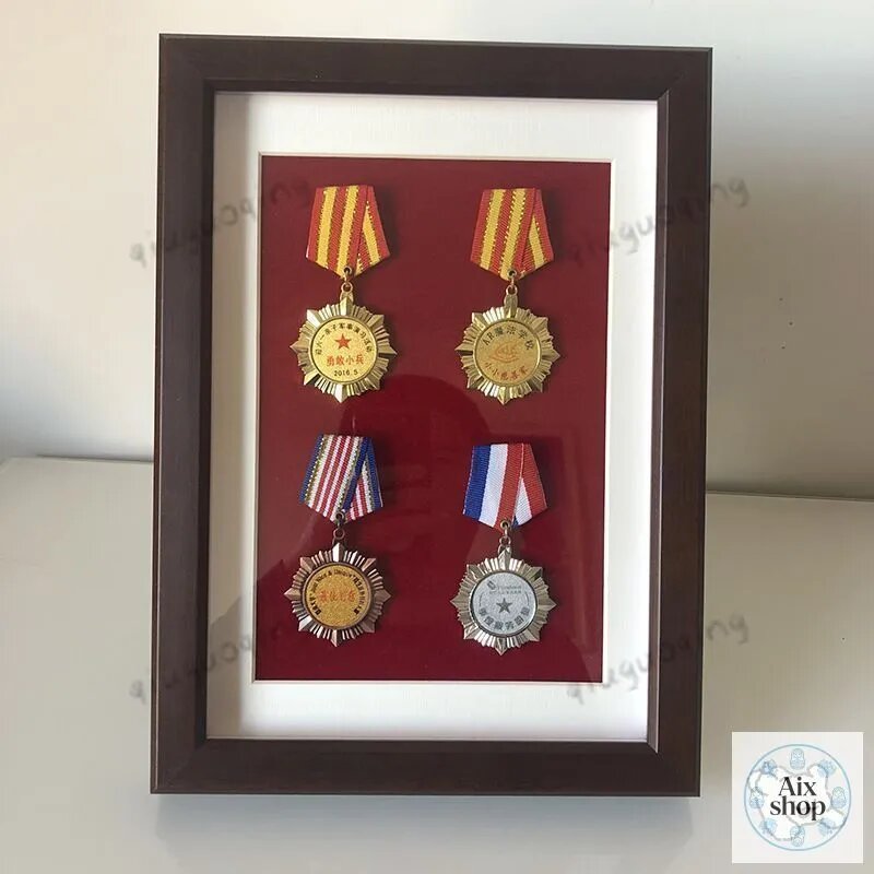 Планшет для орденов и знаков (330х240х50 мм)