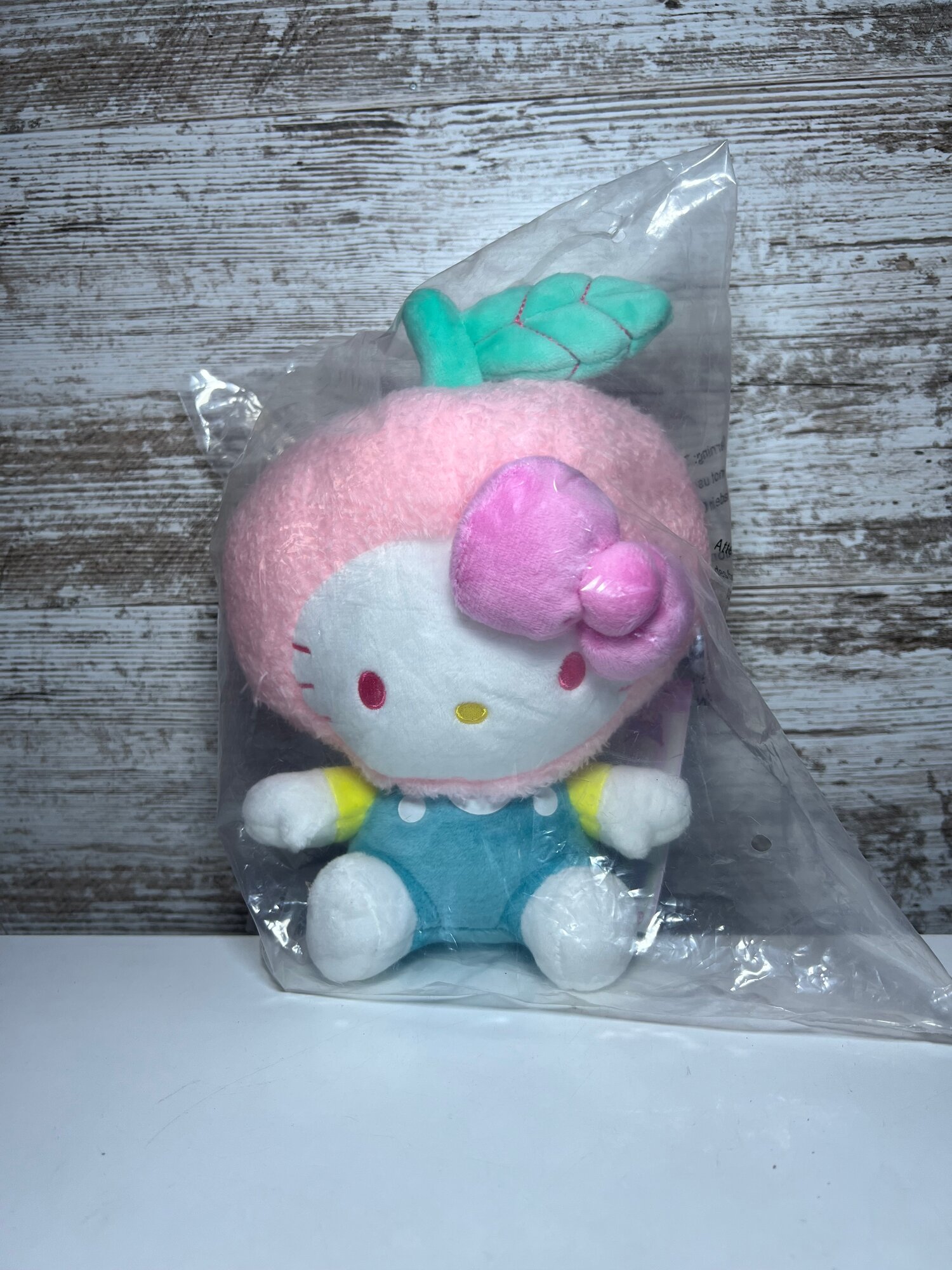 Фигурка Hello Kitty, Хэллоу Китти, 21 см от Kidrobot, плюшка