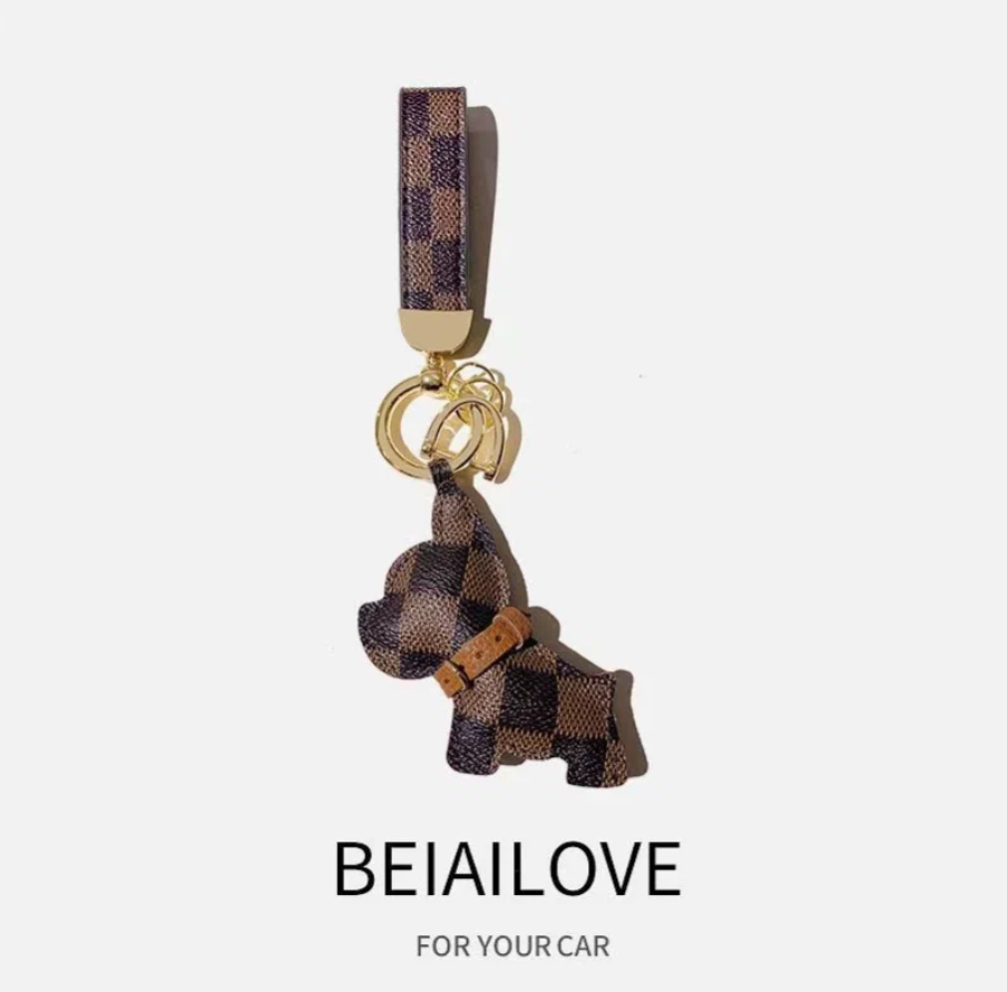 Classic French Bulldog car checkered keychain/key chain/bag charm/cute women's pendant/fashionable key ring