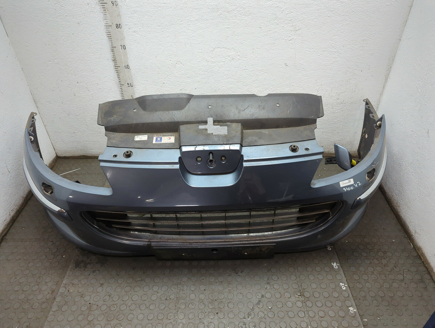 Бампер передний Peugeot 407 Б/У