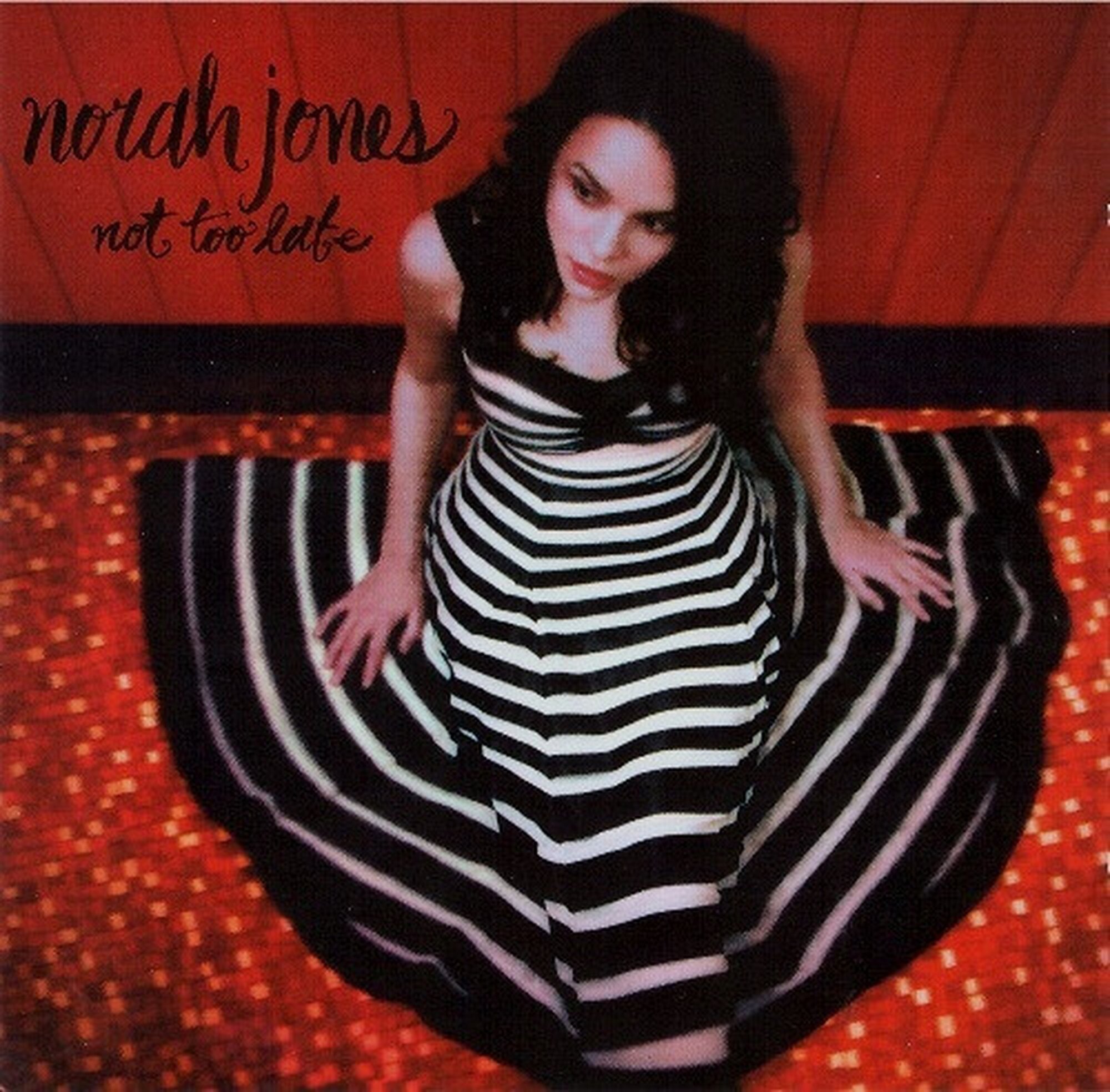 Компакт-диск Norah Jones "Not Too Late", 2007, Rhythm & Blues, 13 треков