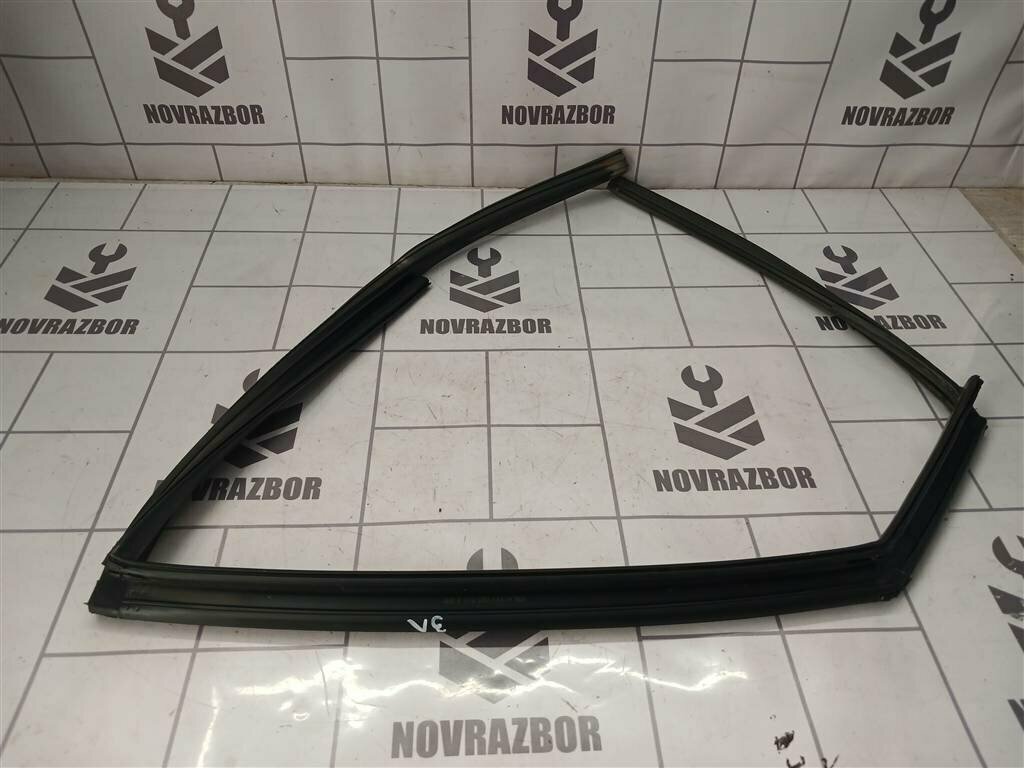 Уплотнитель стекла двери Chevrolet Lacetti 04-13