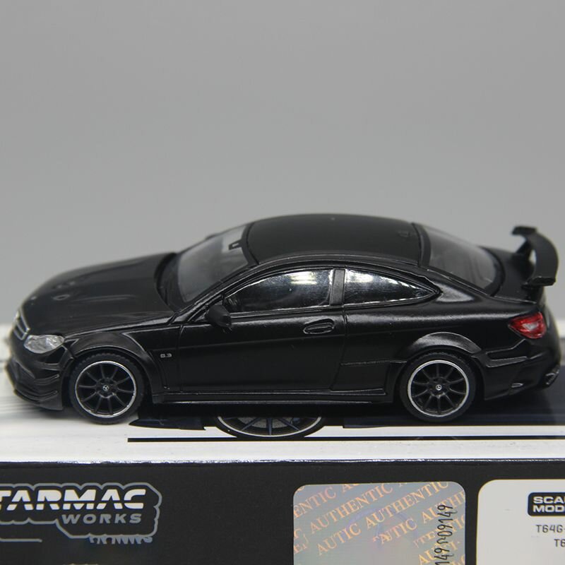 Tarmac Works1:64 Mercedes-Benz C63 AMG Coupe Black Series Модель автомобильного сплава