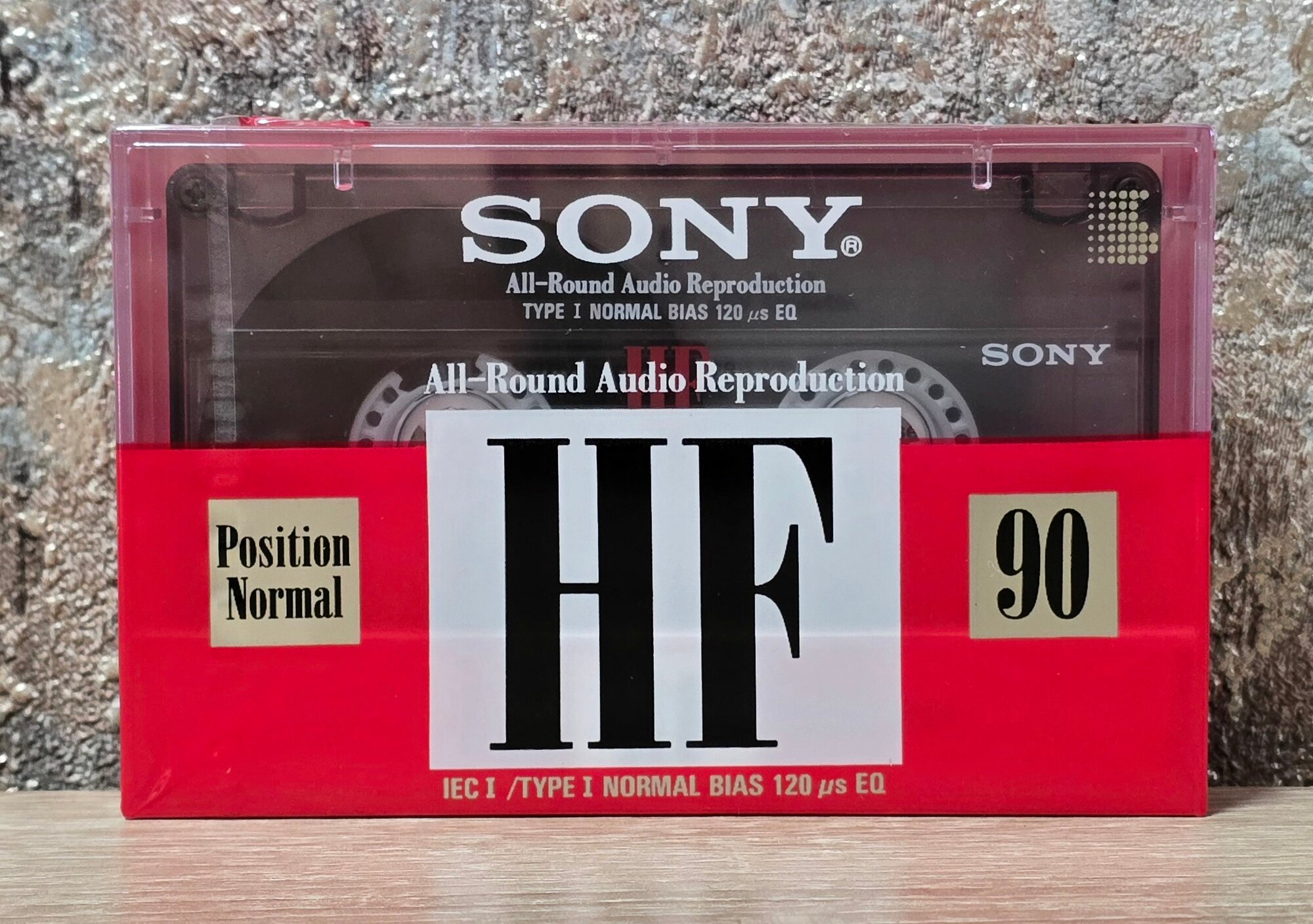 Аудиокассета SONY HF красная