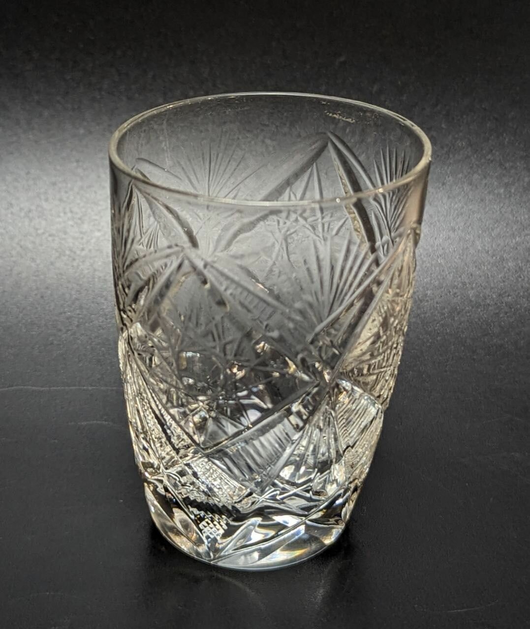 Рюмка хрустальная, алмазная грань, шлифованное дно. Винтаж СССР 1970-80 гг.