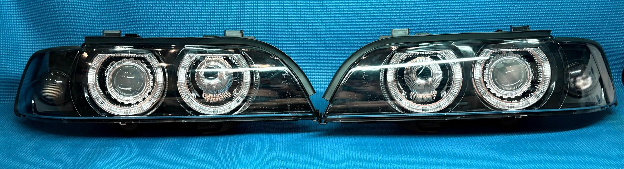 Фары автомобильные