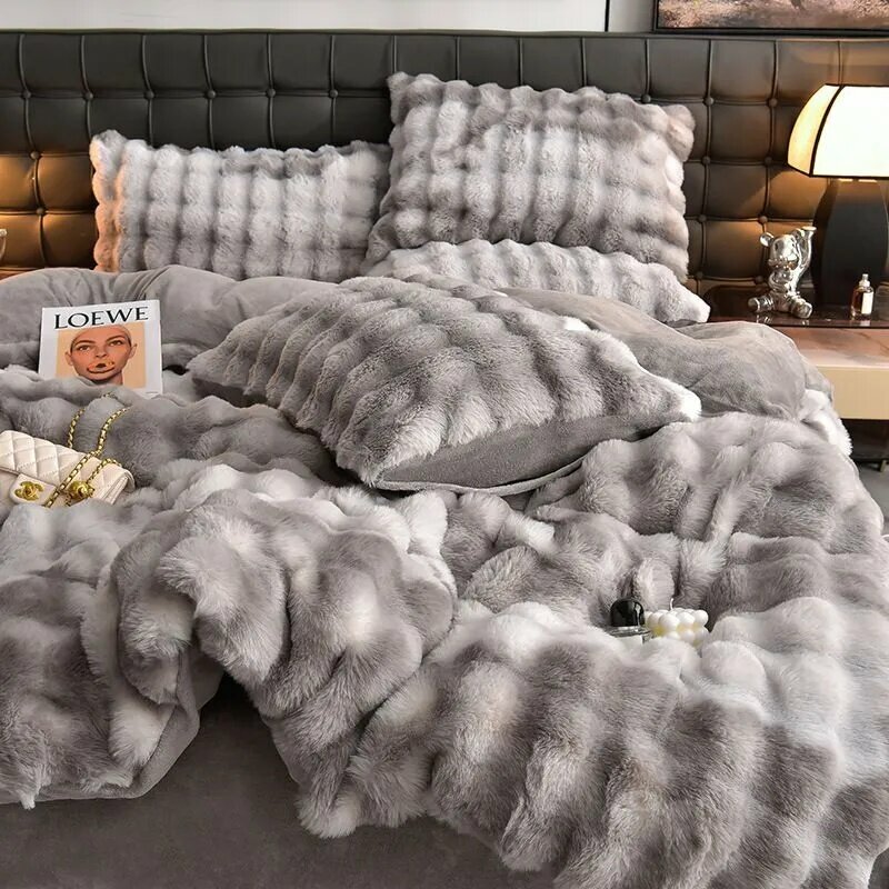 Комплект постельного белья, Мех искусственный, Евро, наволочки 42x72