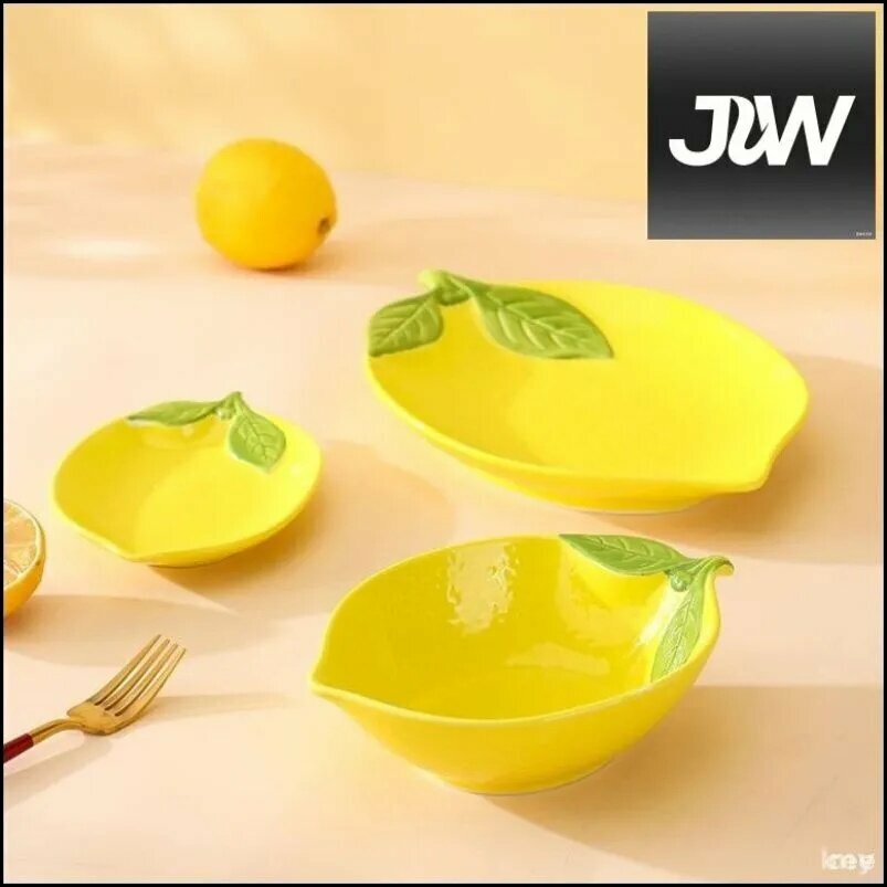 Эксклюзивный набор детской керамической посуды на 3 предмета: пиала диаметром 12,5 см, глубокая тарелка 17 см и десертная тарелочка 10,5 см для сервировки