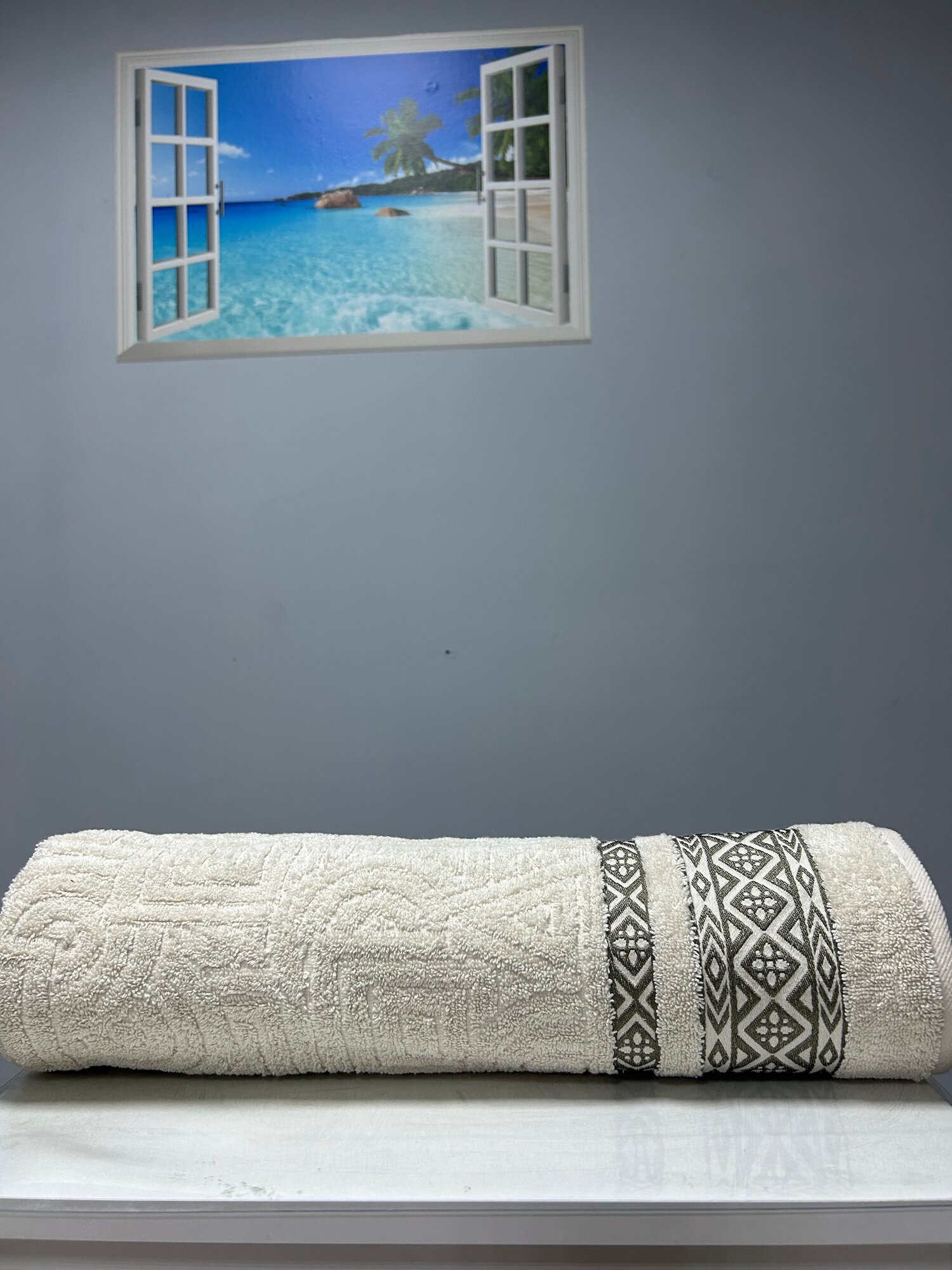 Полотенце махровое Банное от Турецкого бренда CESTEPE. Состав - BAMBOO - 100% хлопок LUX VIP COTTON. Размер 70 х 140 см. Количество 1 шт. Высокая плотность 500 г/м2. Цвет бежевый. Незаменимый аксессуар для бани и душа, а также бассейна.