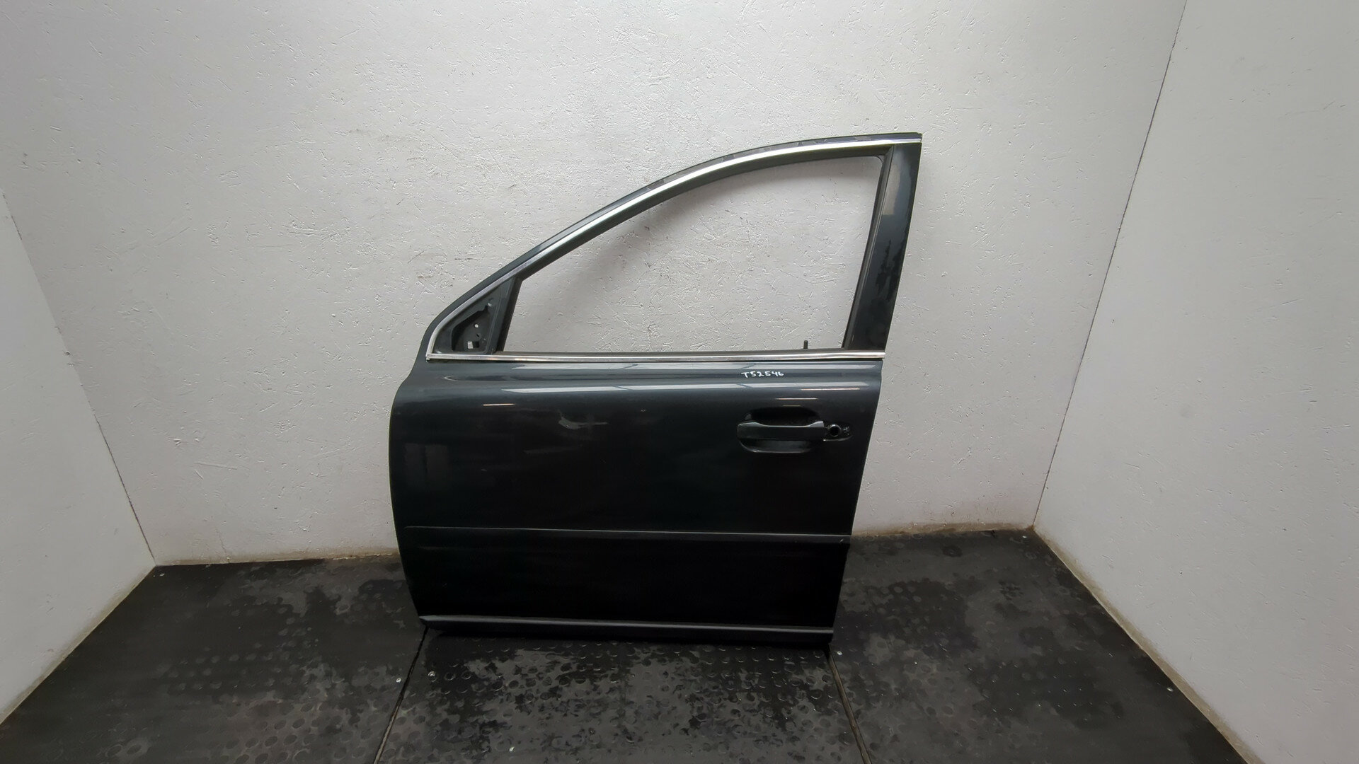 Дверь боковая (легковая) левая передняя Volvo XC90 Б/У