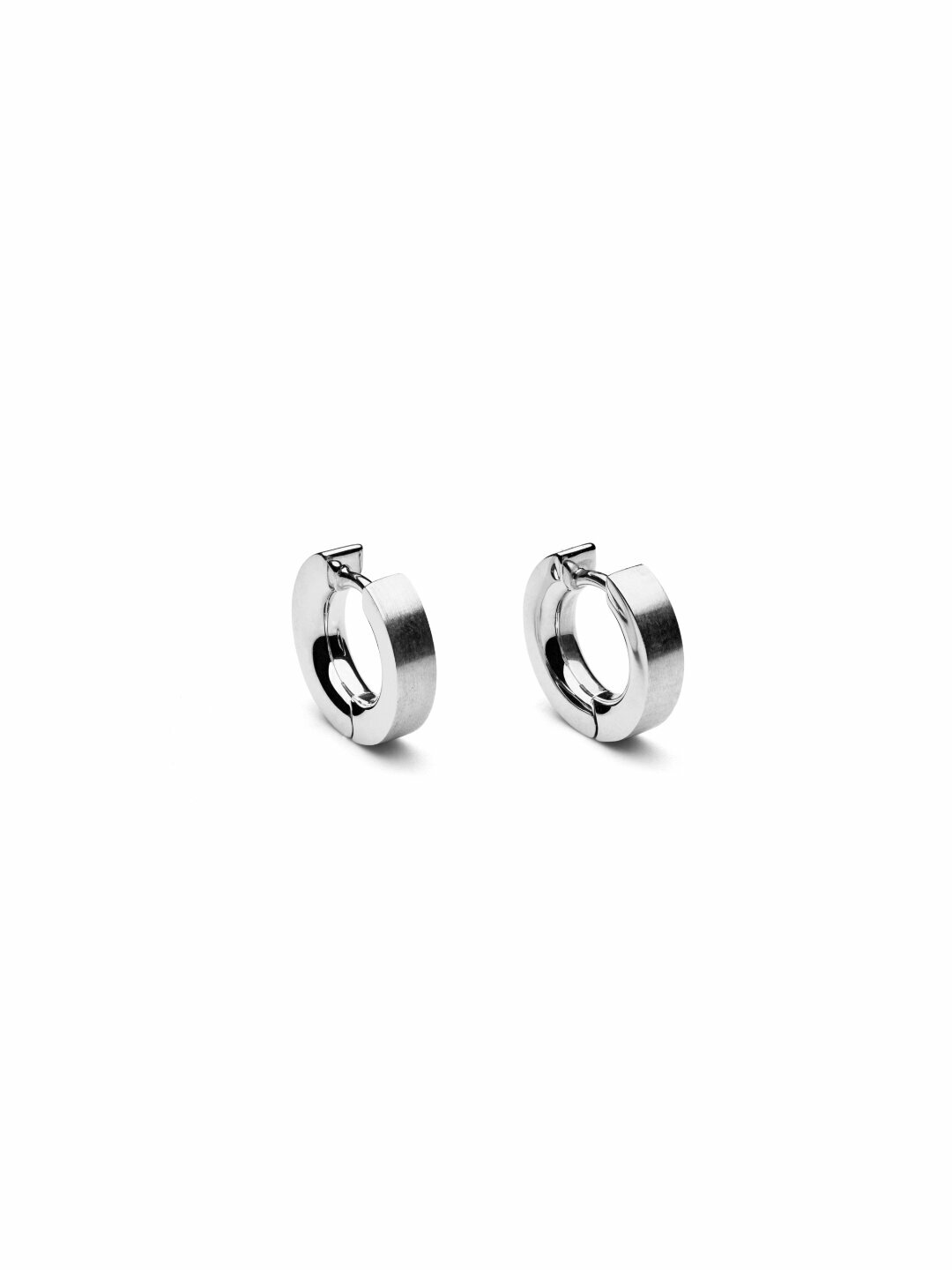 Серьги ENISSEY, серебро, 925 проба, оксидирование, размер 14 мм, длина 14 см, , серебристый — фото 1