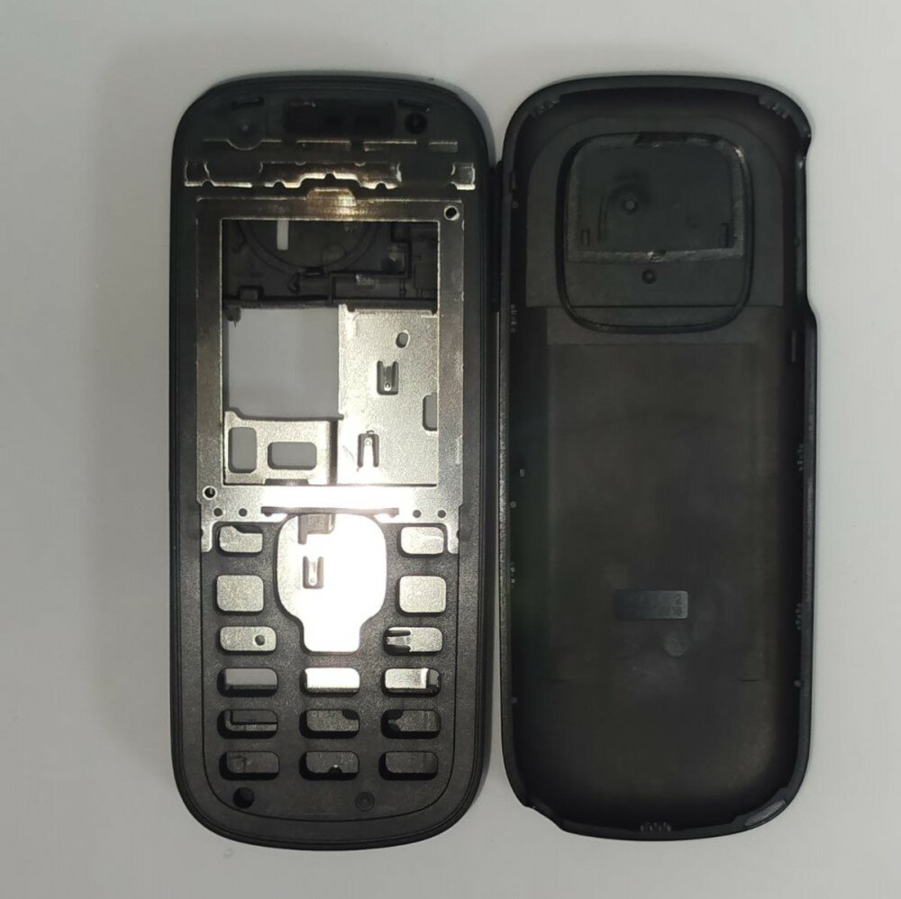 Корпус для Nokia 5030 + средняя часть (черный) (без клавиатуры)